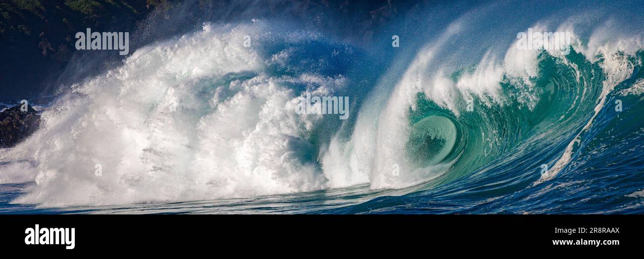 Waimea shorebreak immagini e fotografie stock ad alta risoluzione - Alamy