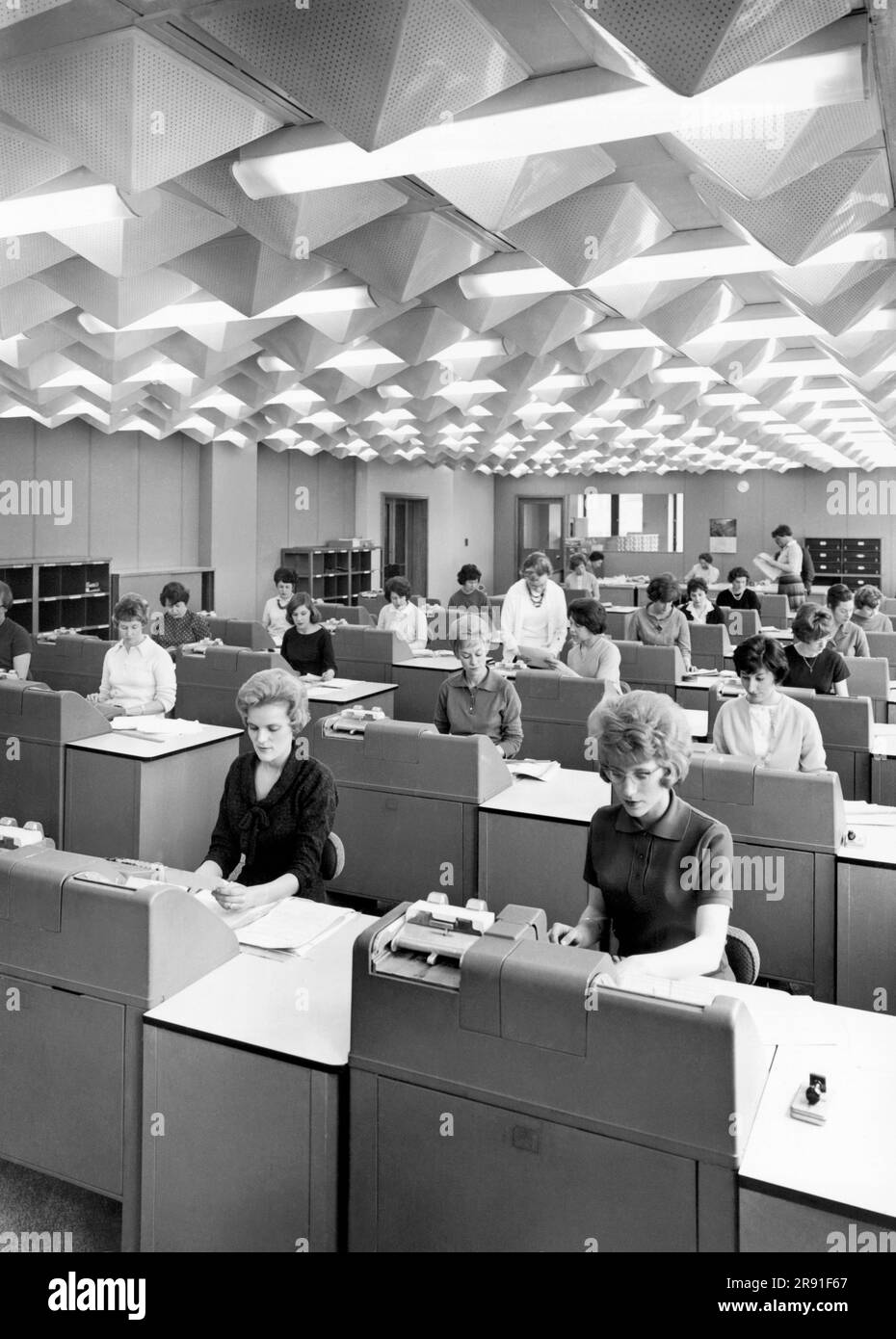 Schede perforate per computer immagini e fotografie stock ad alta ...