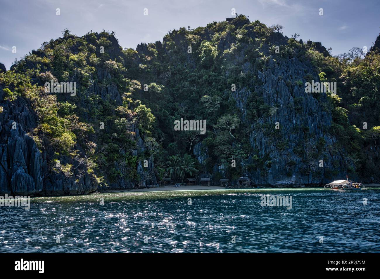 Banul beach in coron palawan immagini e fotografie stock ad alta ...