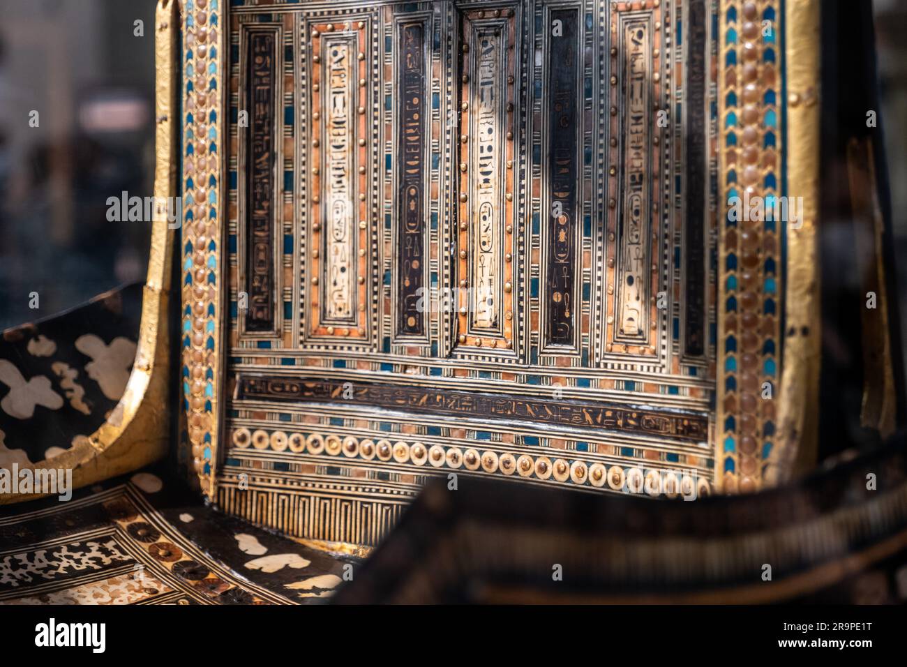 Faraone seduto sul suo trono immagini e fotografie stock ad alta ...