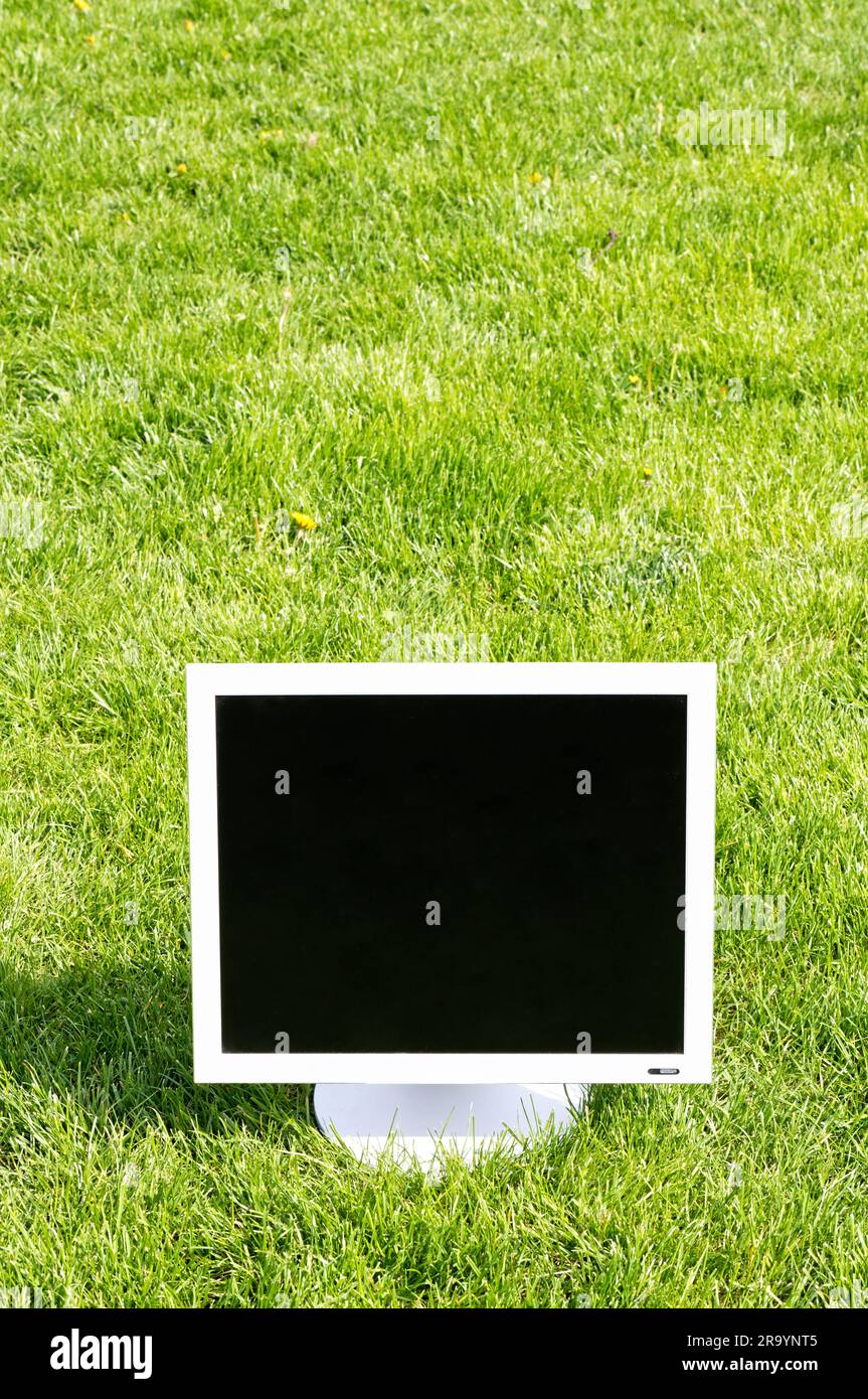 Green screen monitor immagini e fotografie stock ad alta risoluzione ...