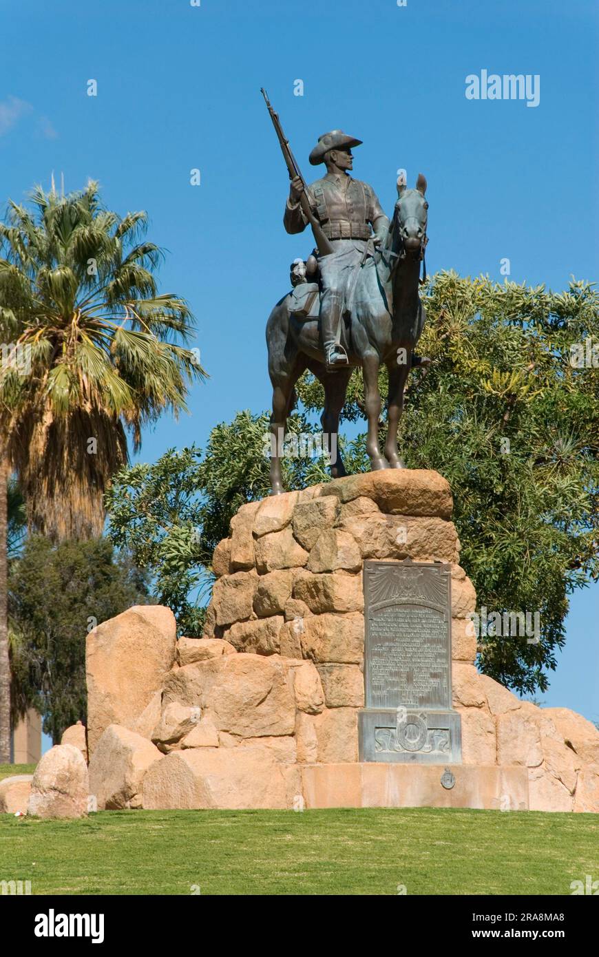 Monumento namibia statua windhoek immagini e fotografie stock ad alta ...