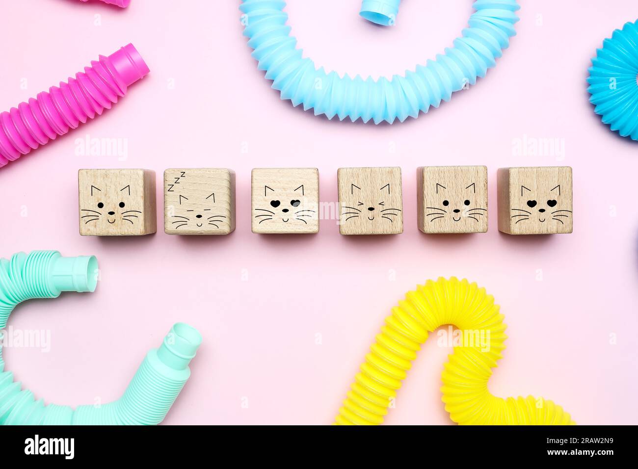 Emoticons happy cat immagini e fotografie stock ad alta risoluzione - Alamy