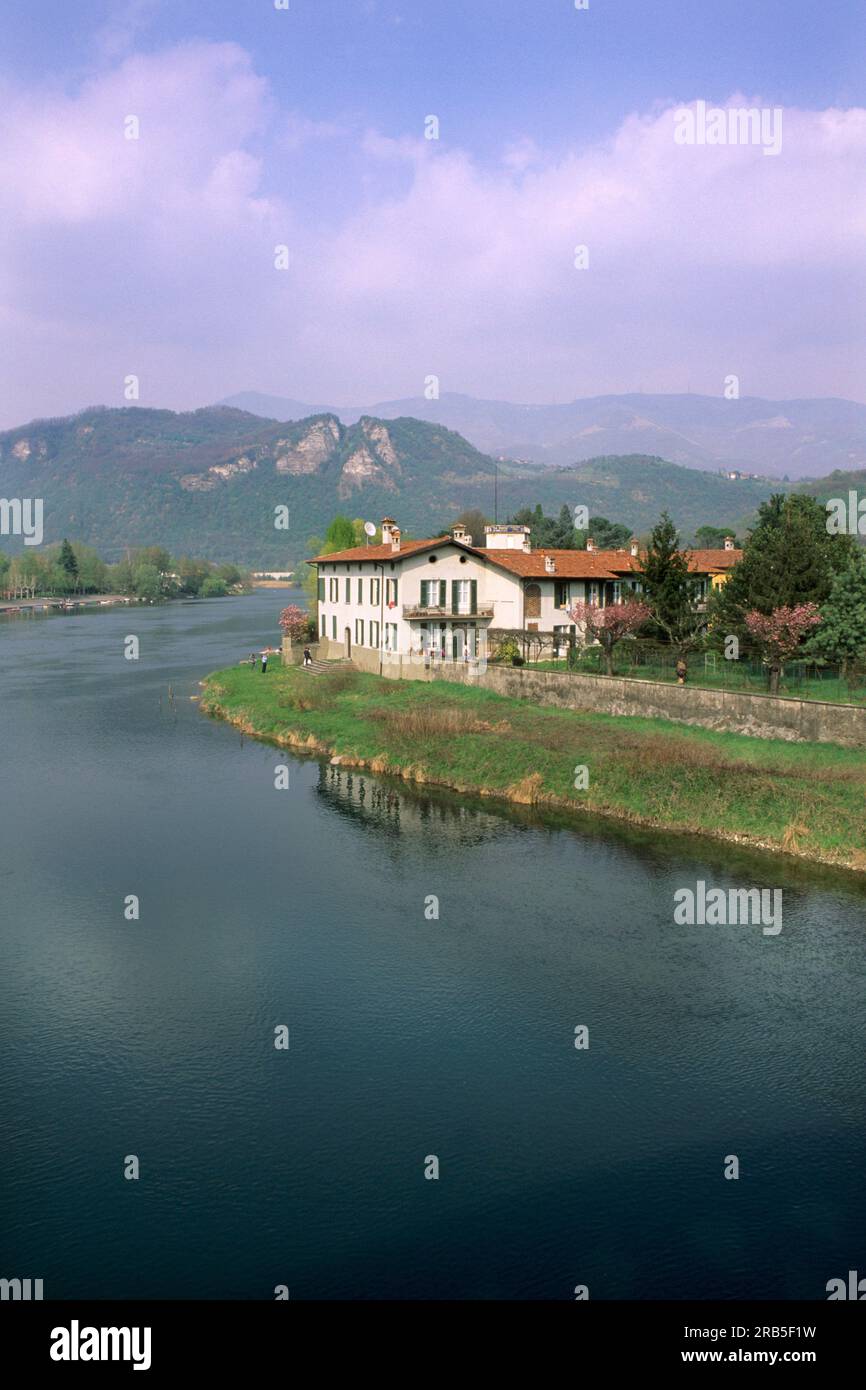 Fiume adda immagini e fotografie stock ad alta risoluzione - Alamy