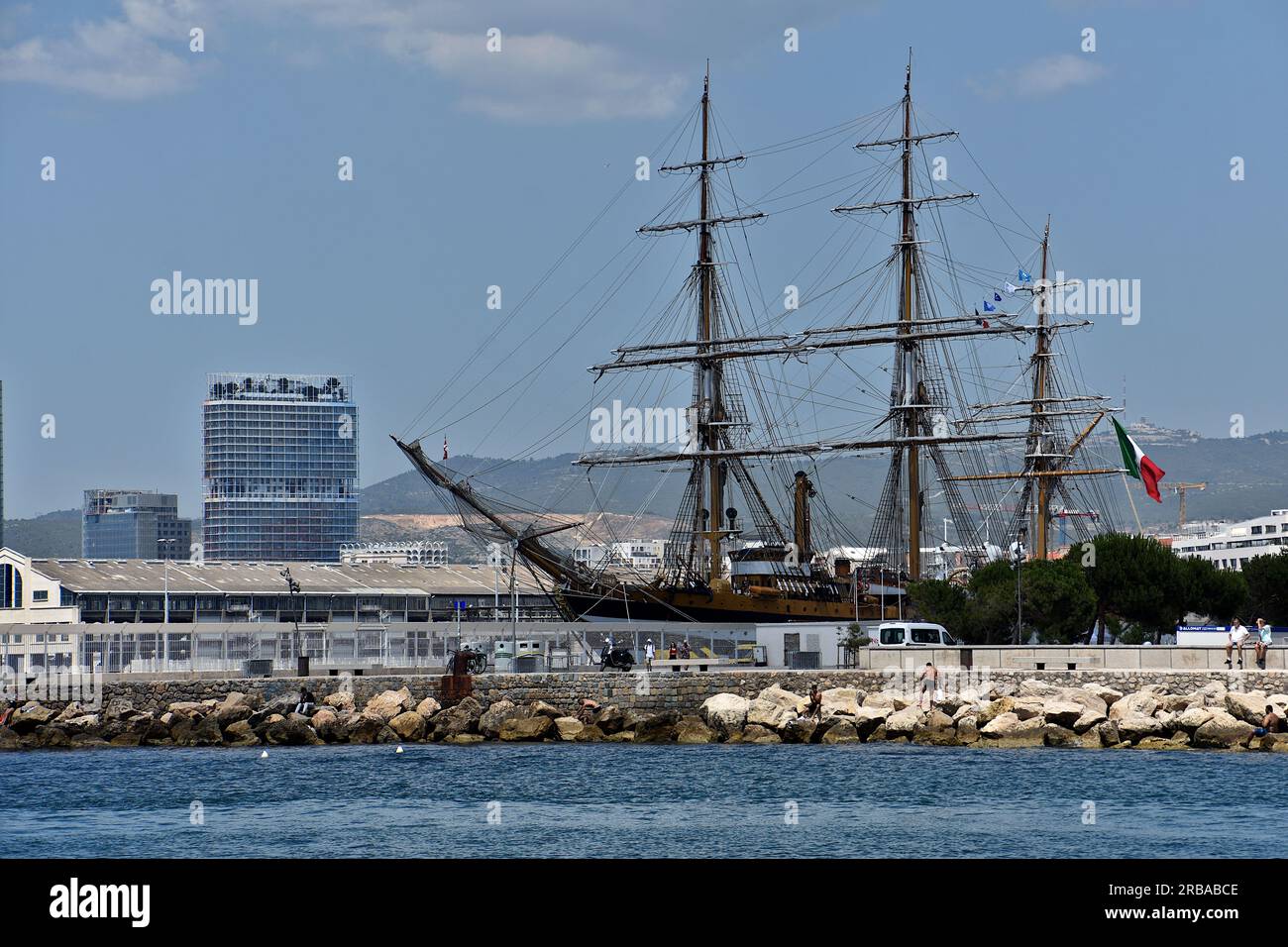 Via amerigo vespucci immagini e fotografie stock ad alta risoluzione ...
