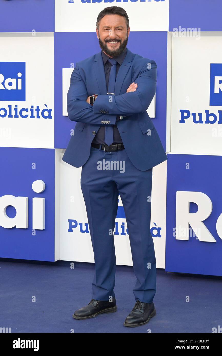 Federico Ruffo beim Photocall 'Palinsesti Rai 2023-2024' im Centro di ...