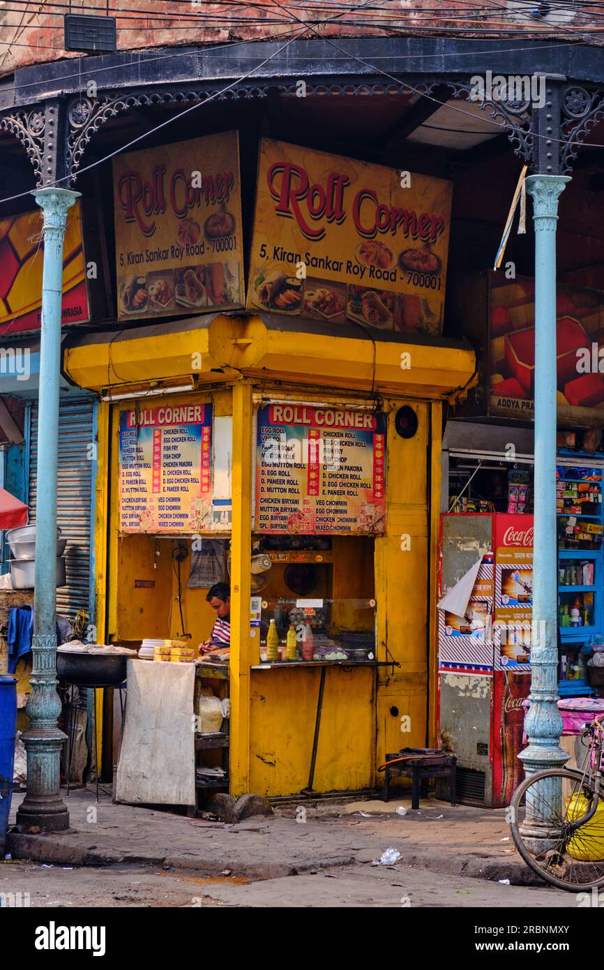 Street food kiosk immagini e fotografie stock ad alta risoluzione - Alamy