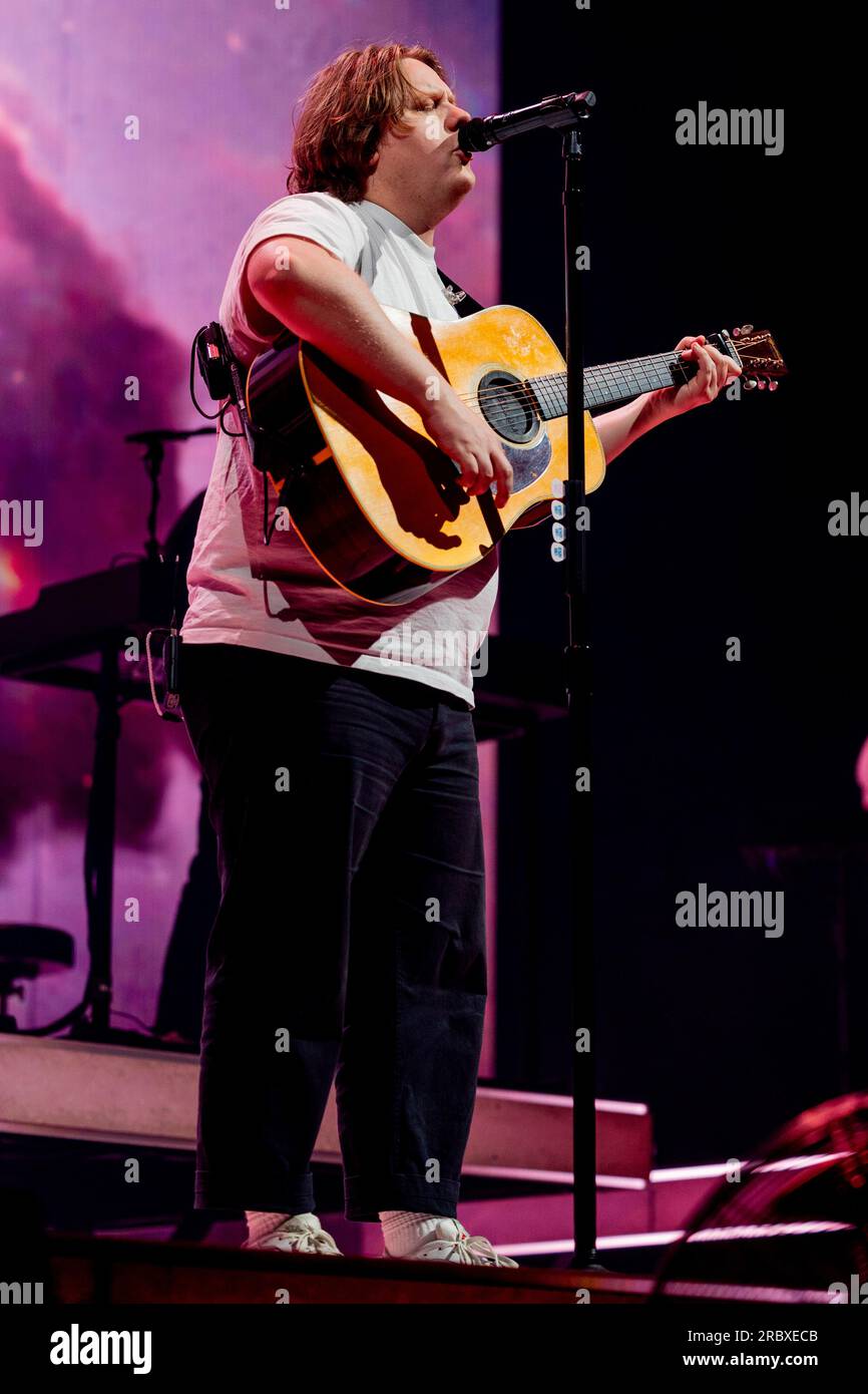 Lewis capaldi 2023 immagini e fotografie stock ad alta risoluzione ...