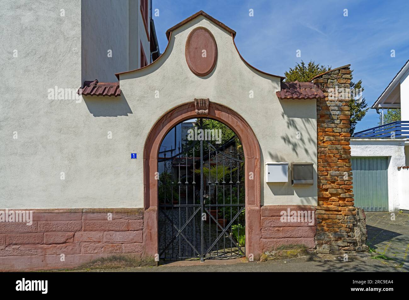 Eingangstor europa immagini e fotografie stock ad alta risoluzione - Alamy