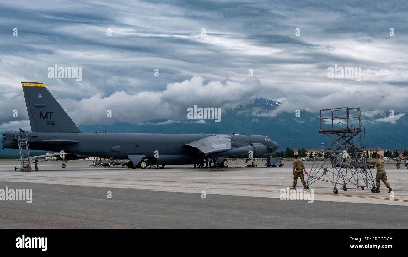 UN U.S. L'Air Force B-52H Stratofortress assegnato al 69th Bomb ...