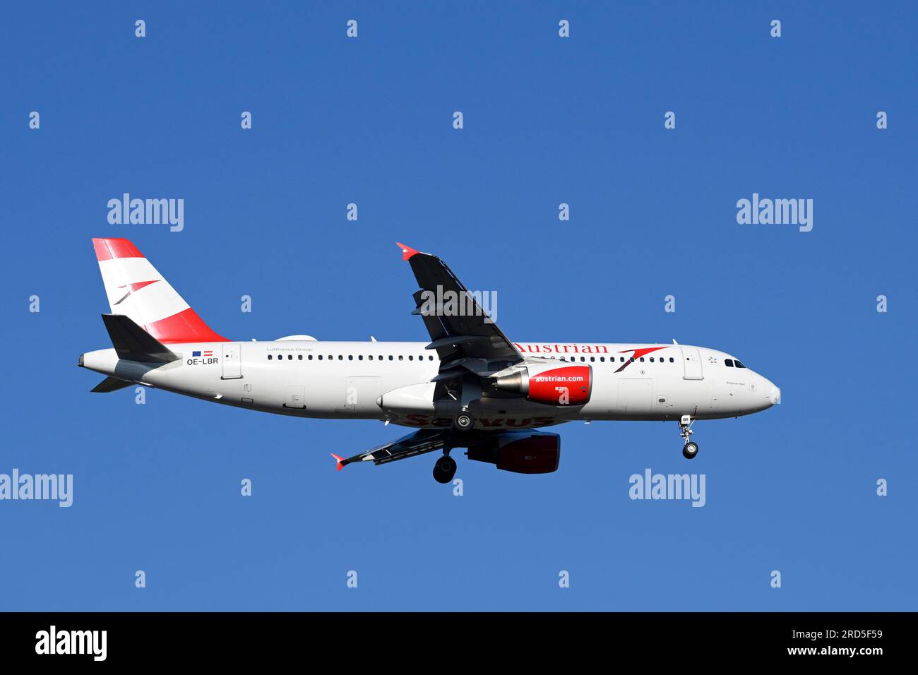 Airbus austriaco a320 200 immagini e fotografie stock ad alta ...