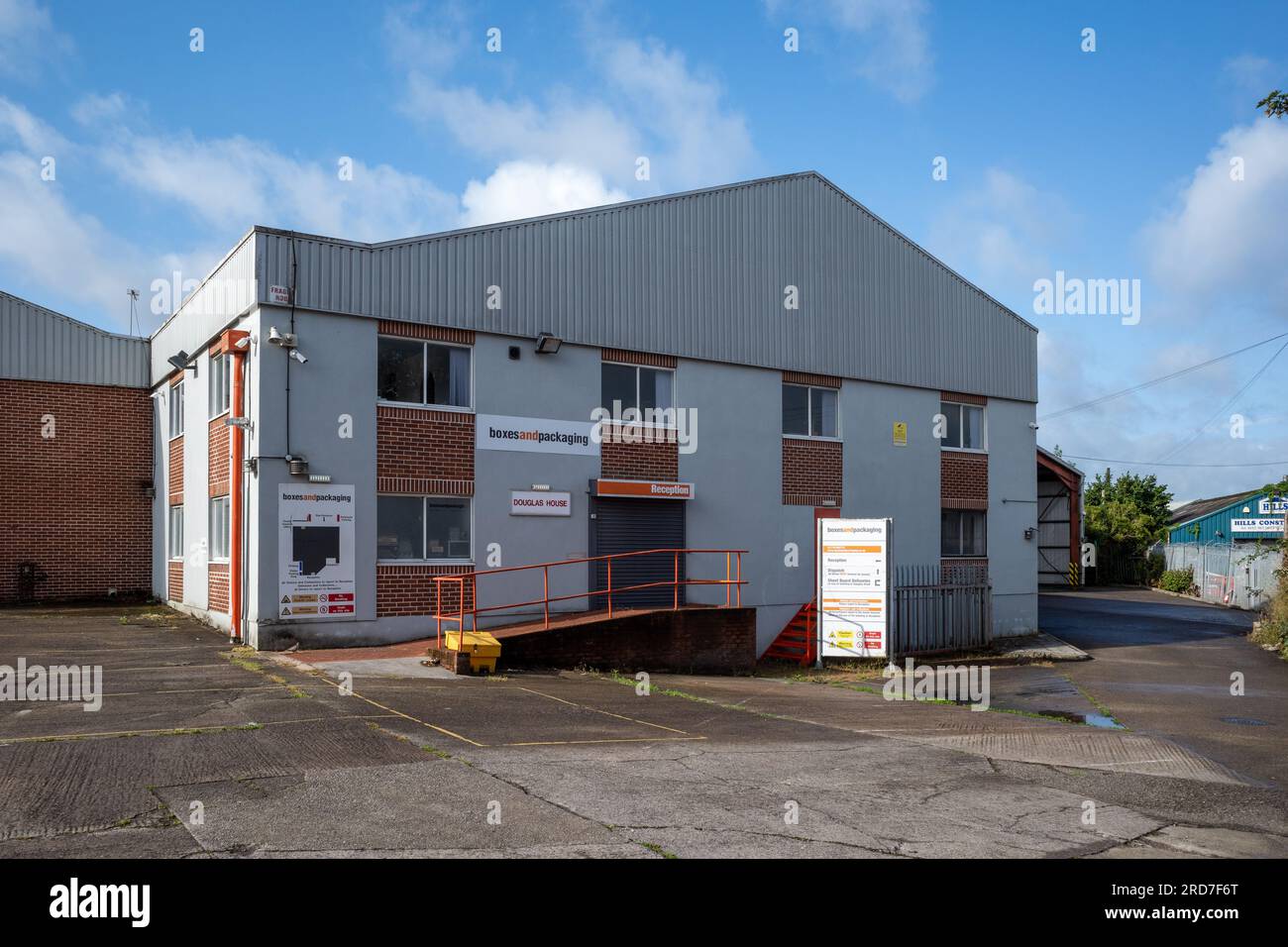 Corrugated boxes immagini e fotografie stock ad alta risoluzione - Alamy