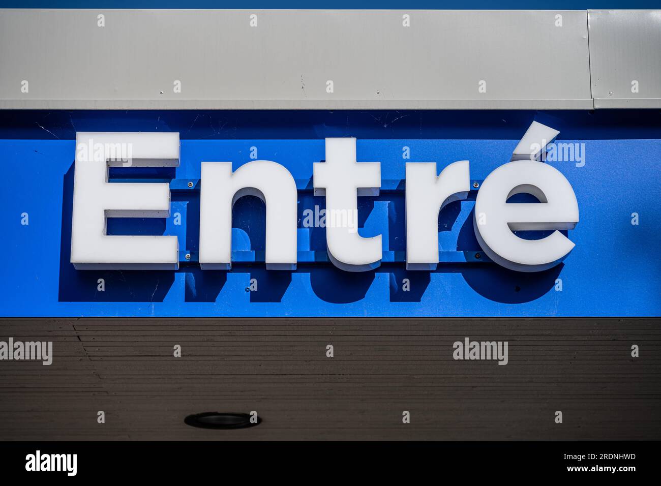 Cartello blu in alto immagini e fotografie stock ad alta risoluzione ...