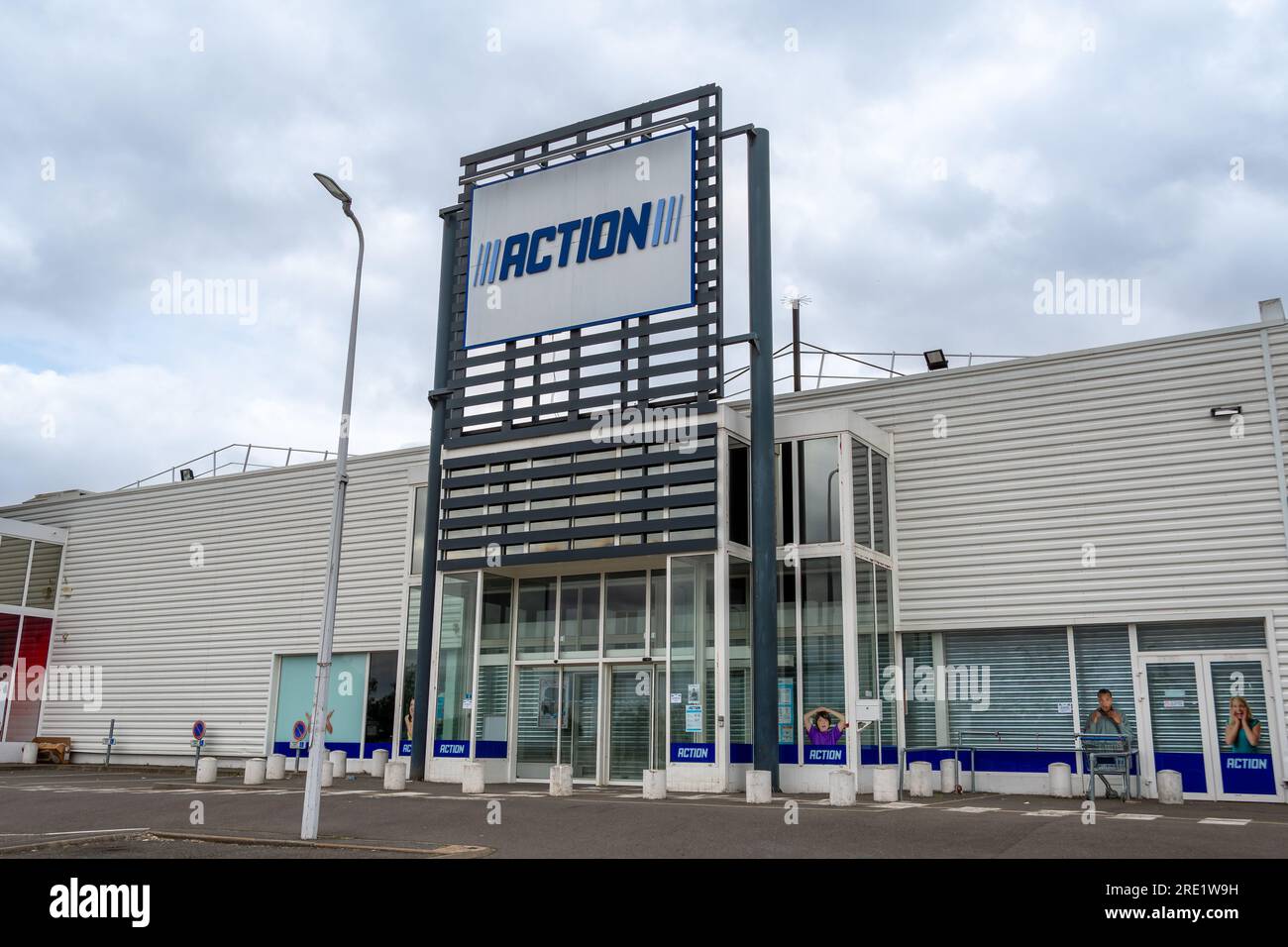 Rivenditore discount non alimentare immagini e fotografie stock ad alta ...