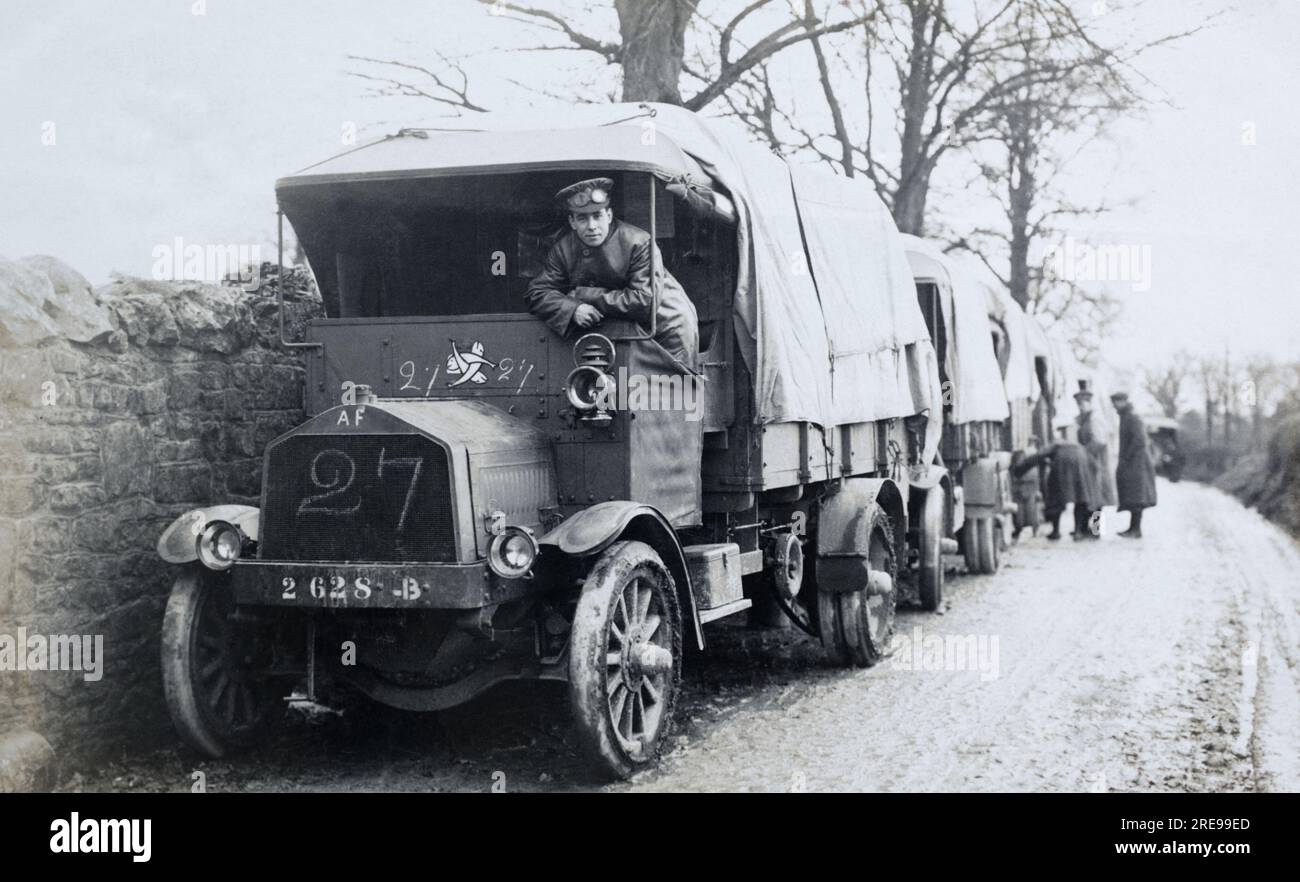 Camion militari nella prima guerra mondiale immagini e fotografie stock ...