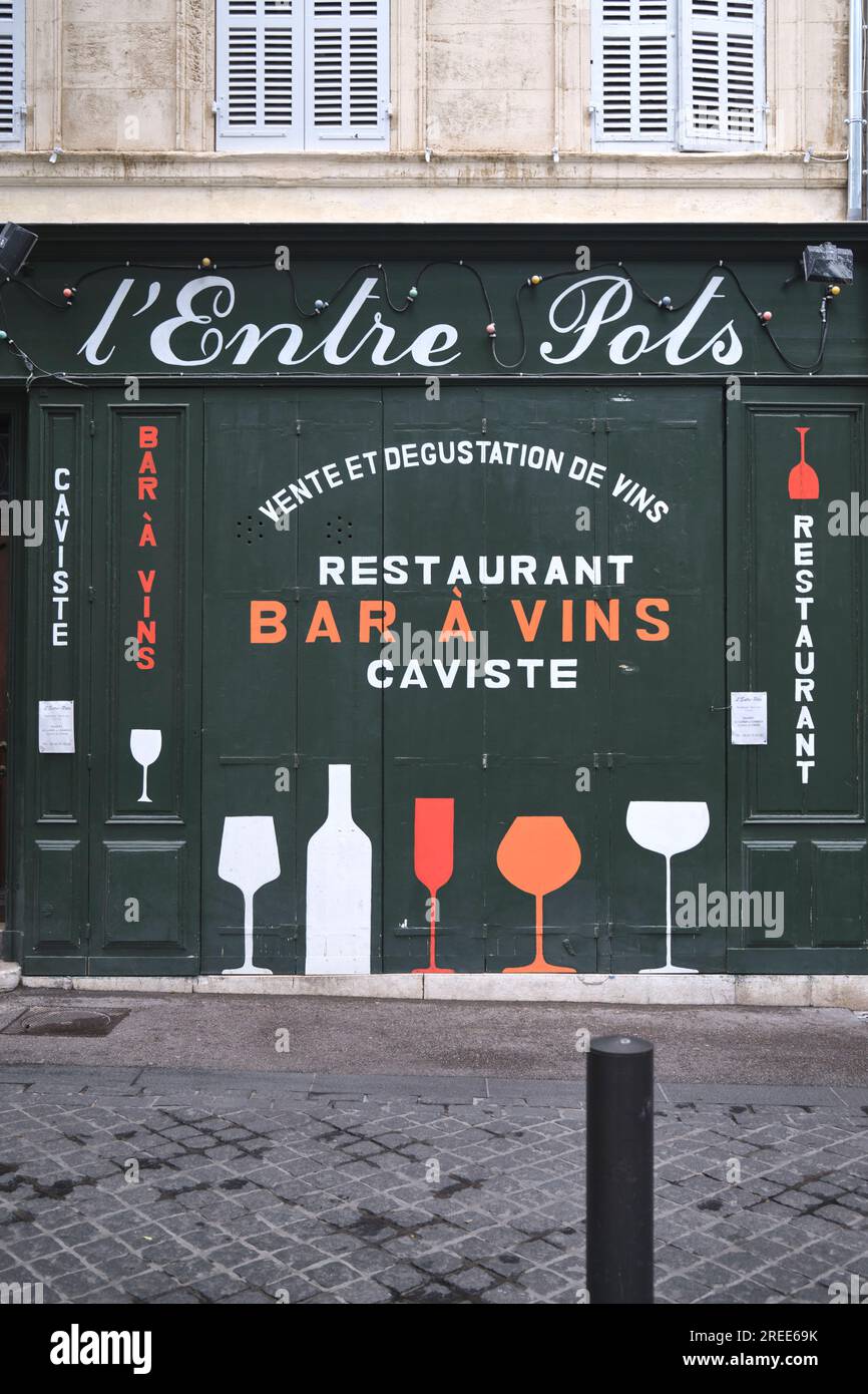 French bars immagini e fotografie stock ad alta risoluzione - Alamy