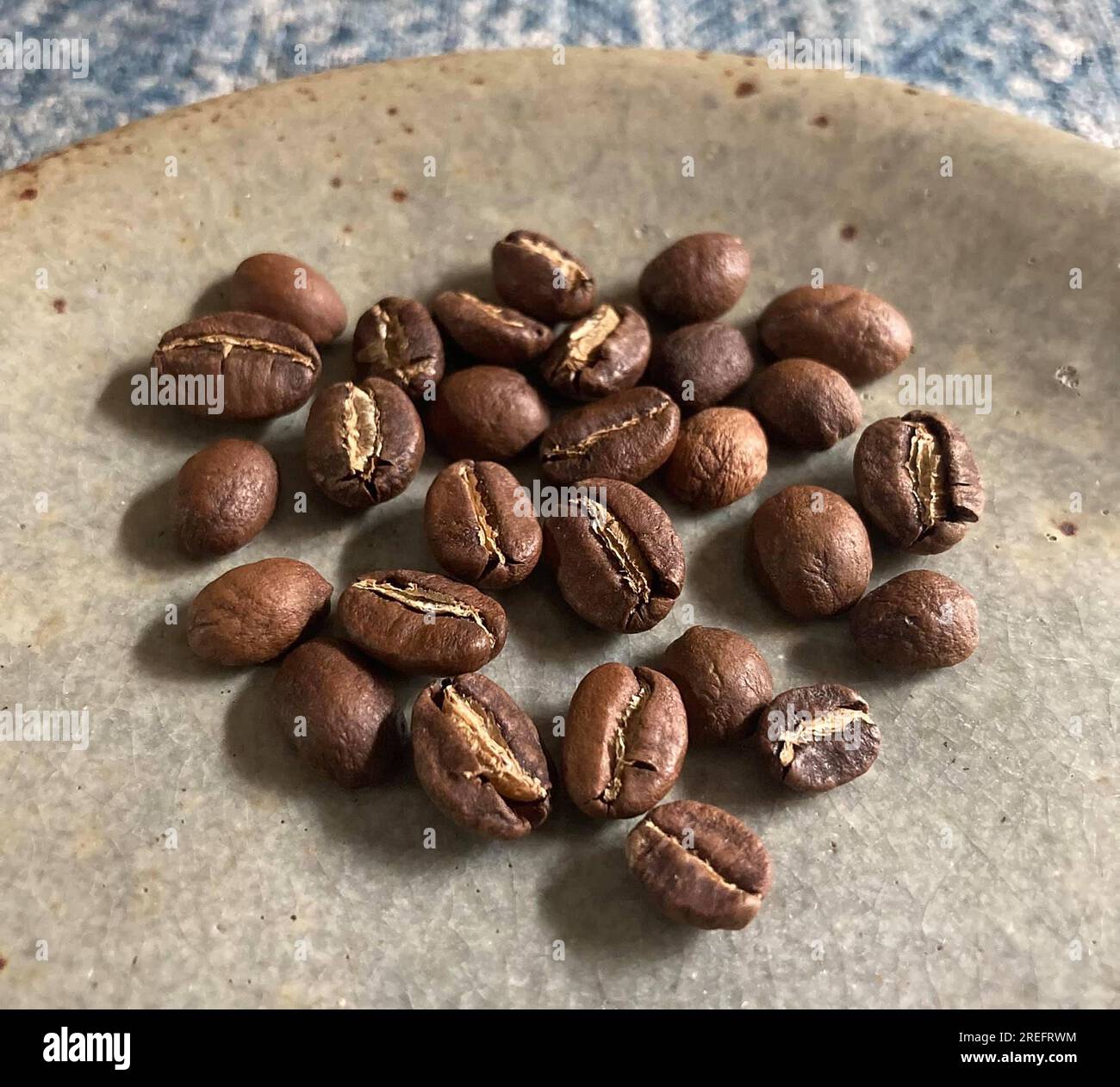 Granos de cafe immagini e fotografie stock ad alta risoluzione - Alamy