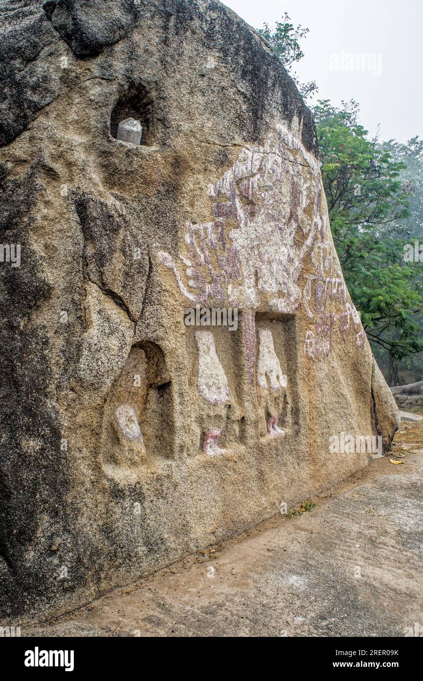 12 24 2014 ingresso alle grotte di Barabar, le più antiche grotte ...