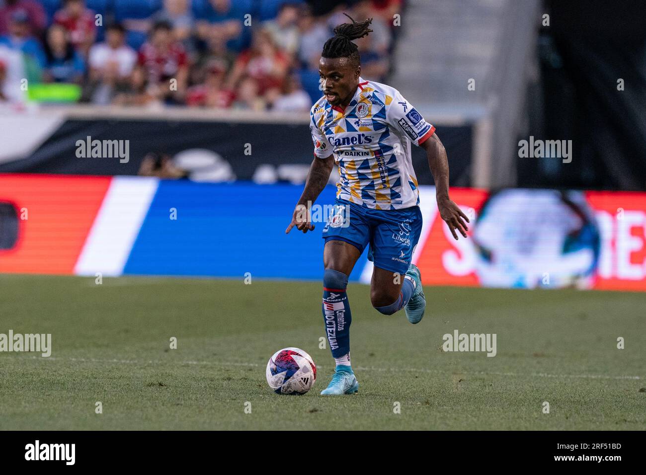 Jhon Murillo (7) controlla la palla durante la partita della Leagues ...