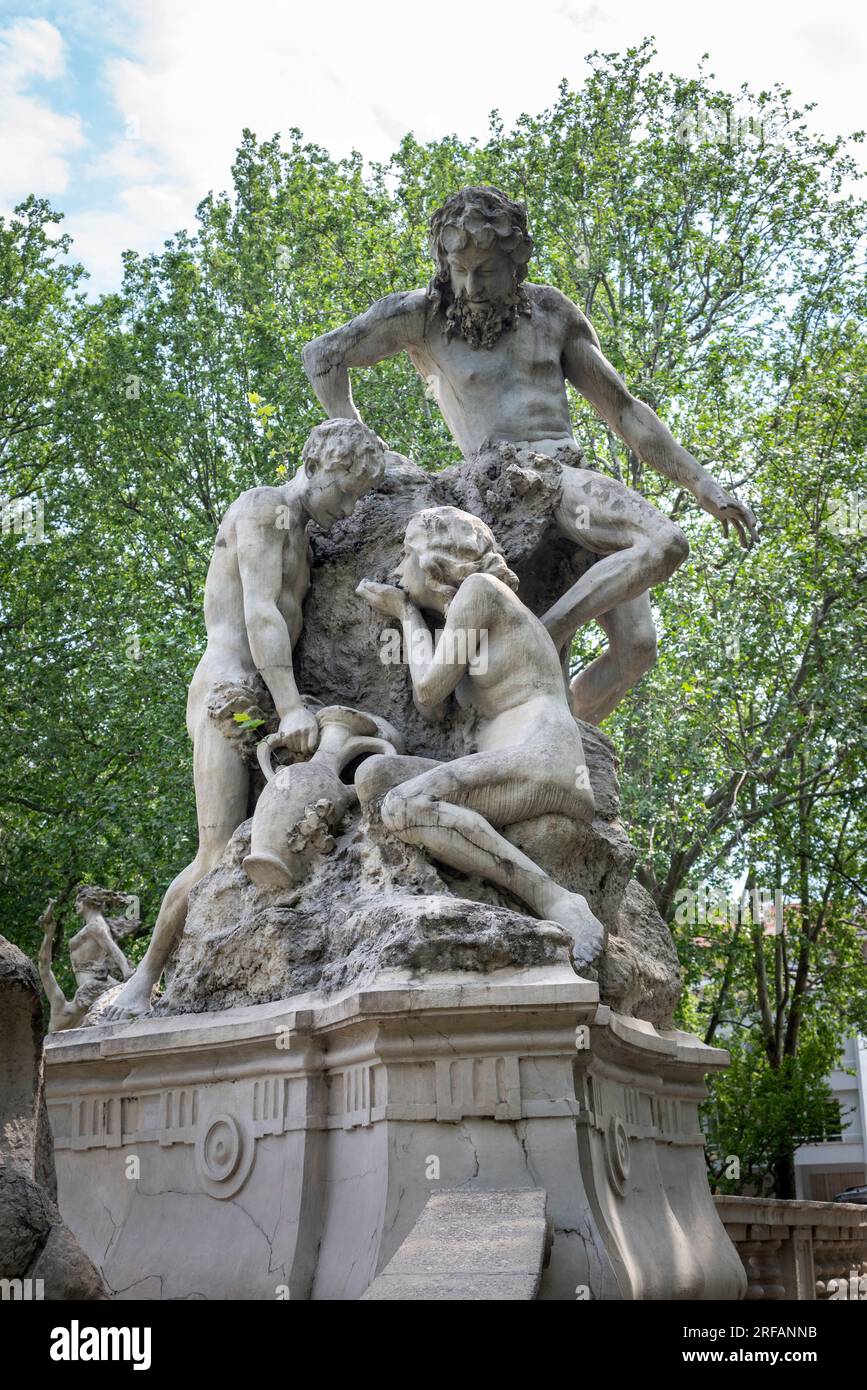 Fontana dei dodici mesi torino immagini e fotografie stock ad alta ...