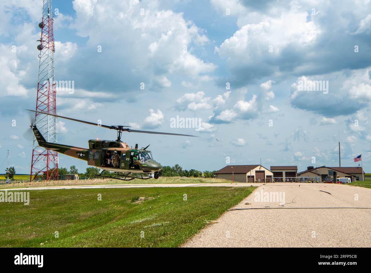 UN U.S. Air Force UH-1N Iroquois, assegnata al 54th Helicopter Squadron ...