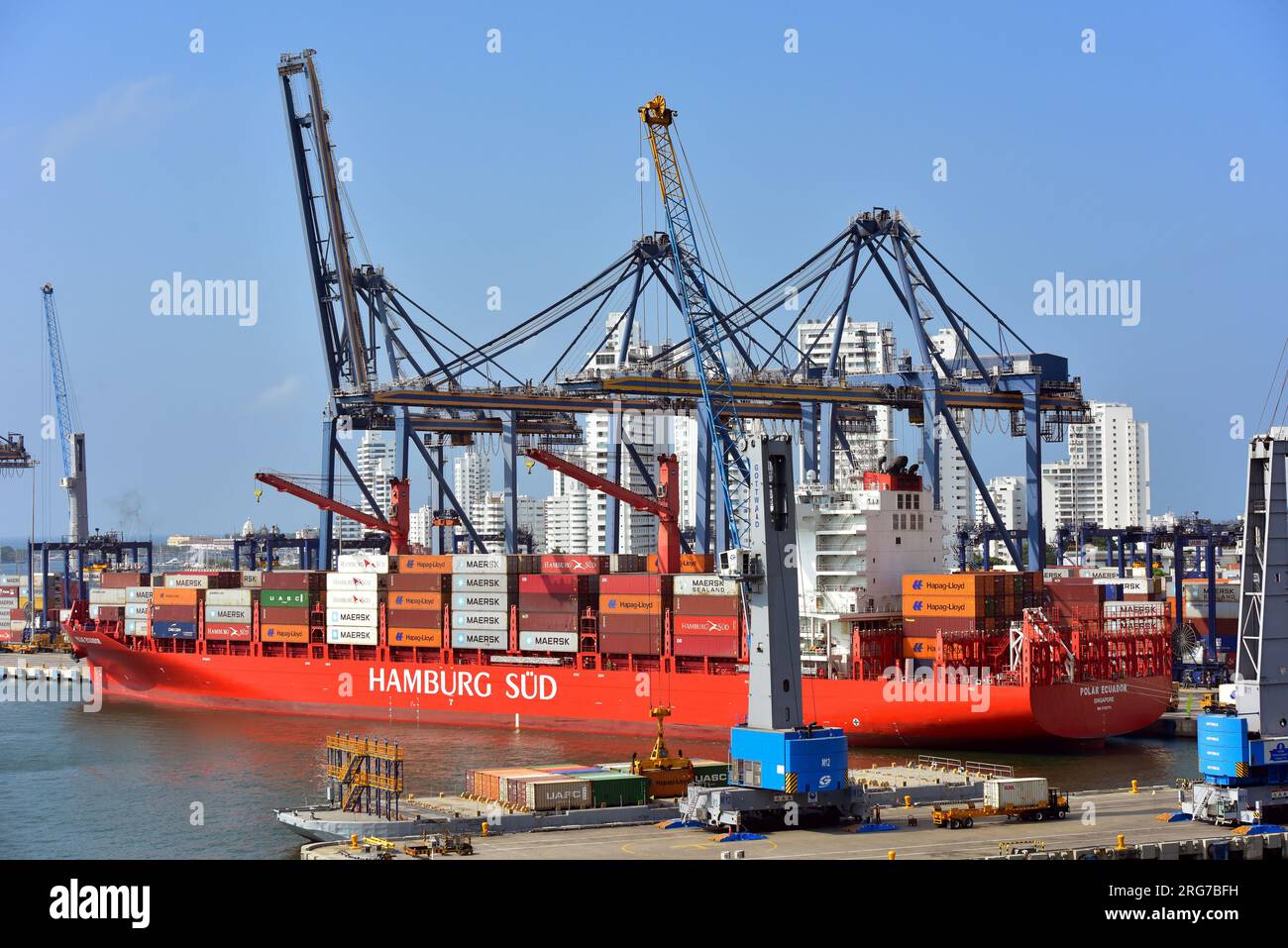 Cargo container ship immagini e fotografie stock ad alta risoluzione ...
