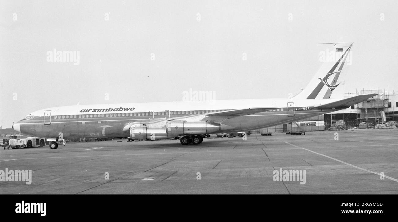 Boeing 707 israeli air force Foto e Immagini Stock in Bianco e Nero - Alamy