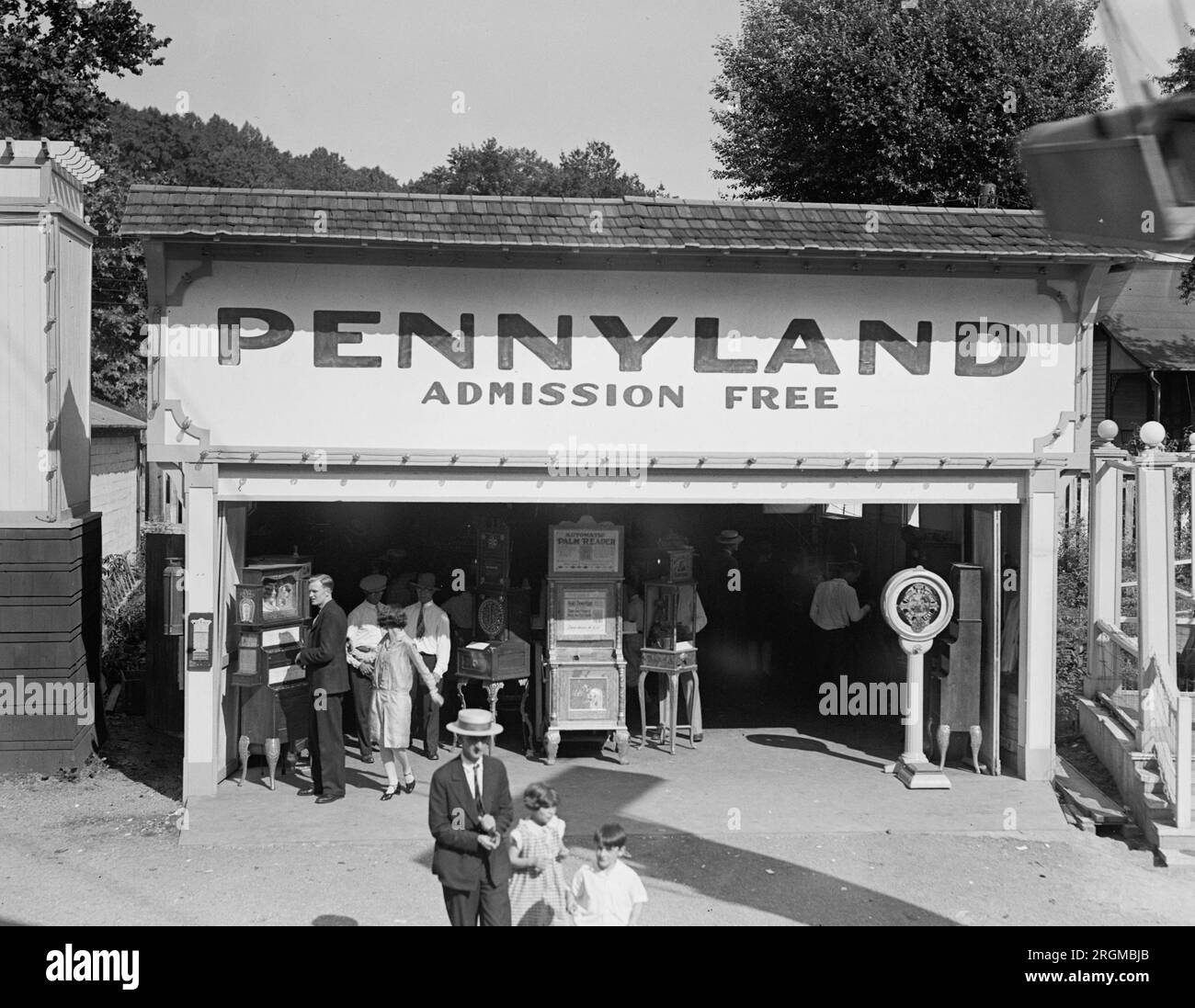 Penny arcade Foto e Immagini Stock in Bianco e Nero - Alamy