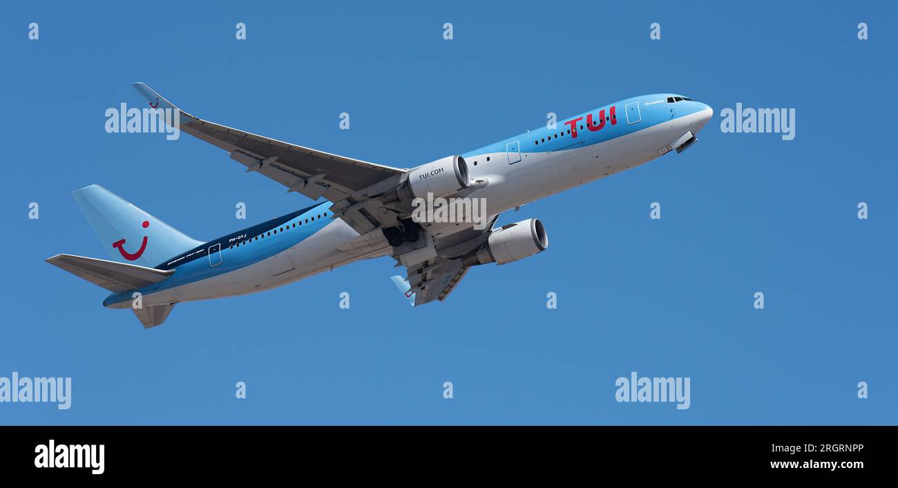 Tui aereo tui airlines tui aereo boeing jetliner immagini e fotografie ...