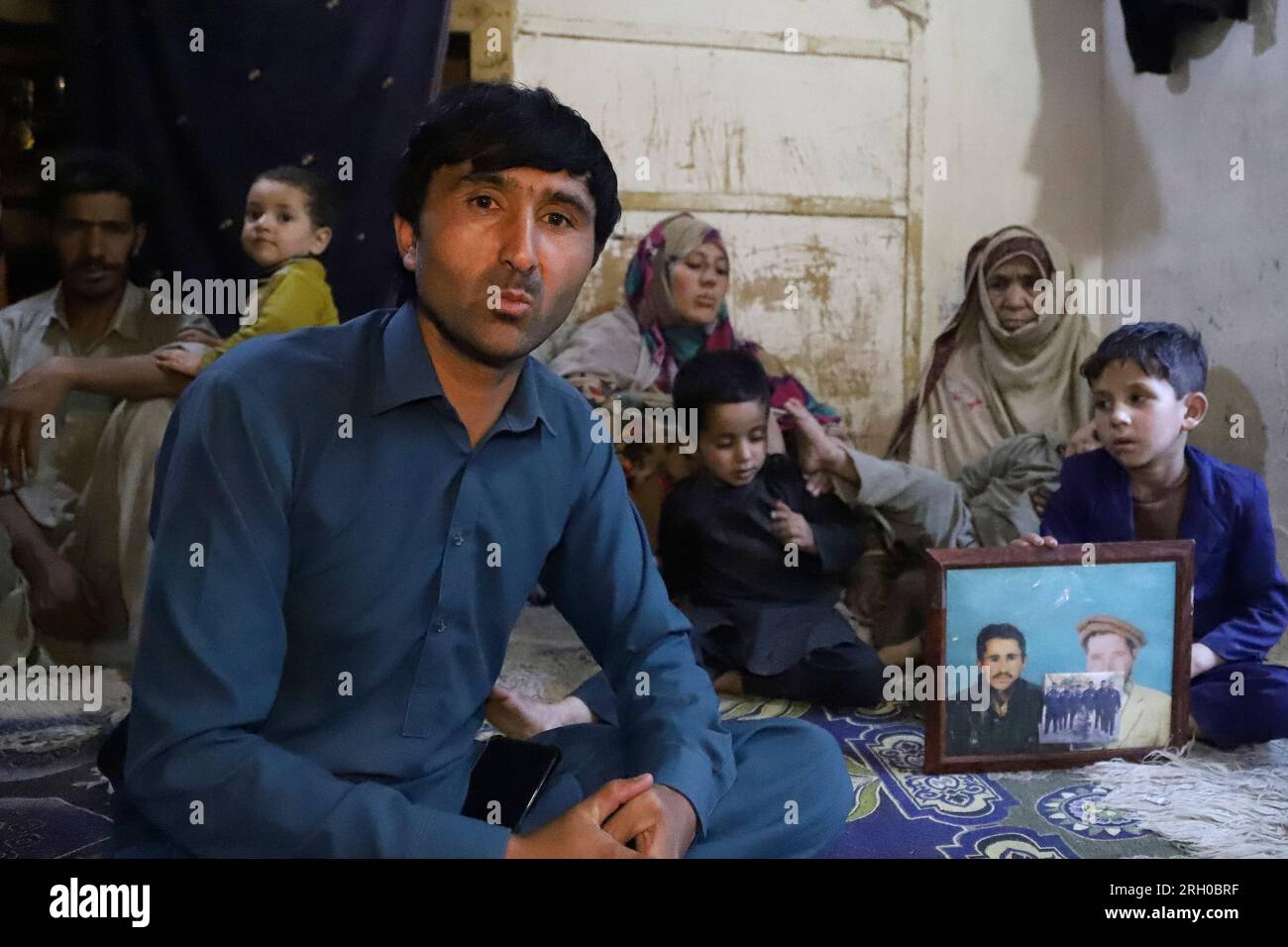 Bisharat Ali, a childhood friend of Mohammed Hassan, a Pakistani porter ...