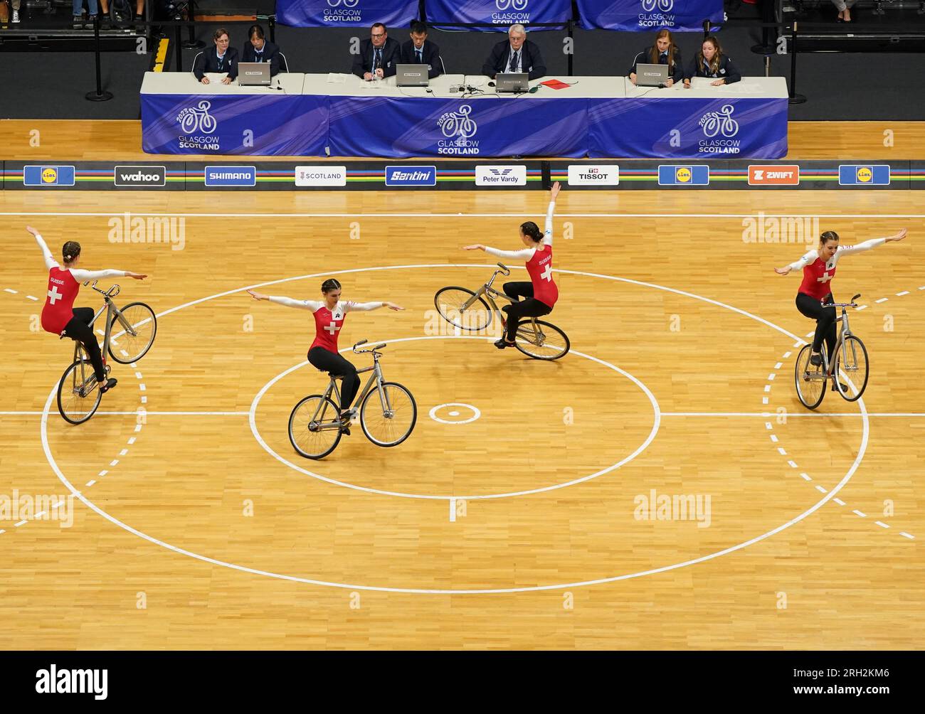 Svizzera durante la finale Open Elite Artistic Cycling-Act4-Indoor ...