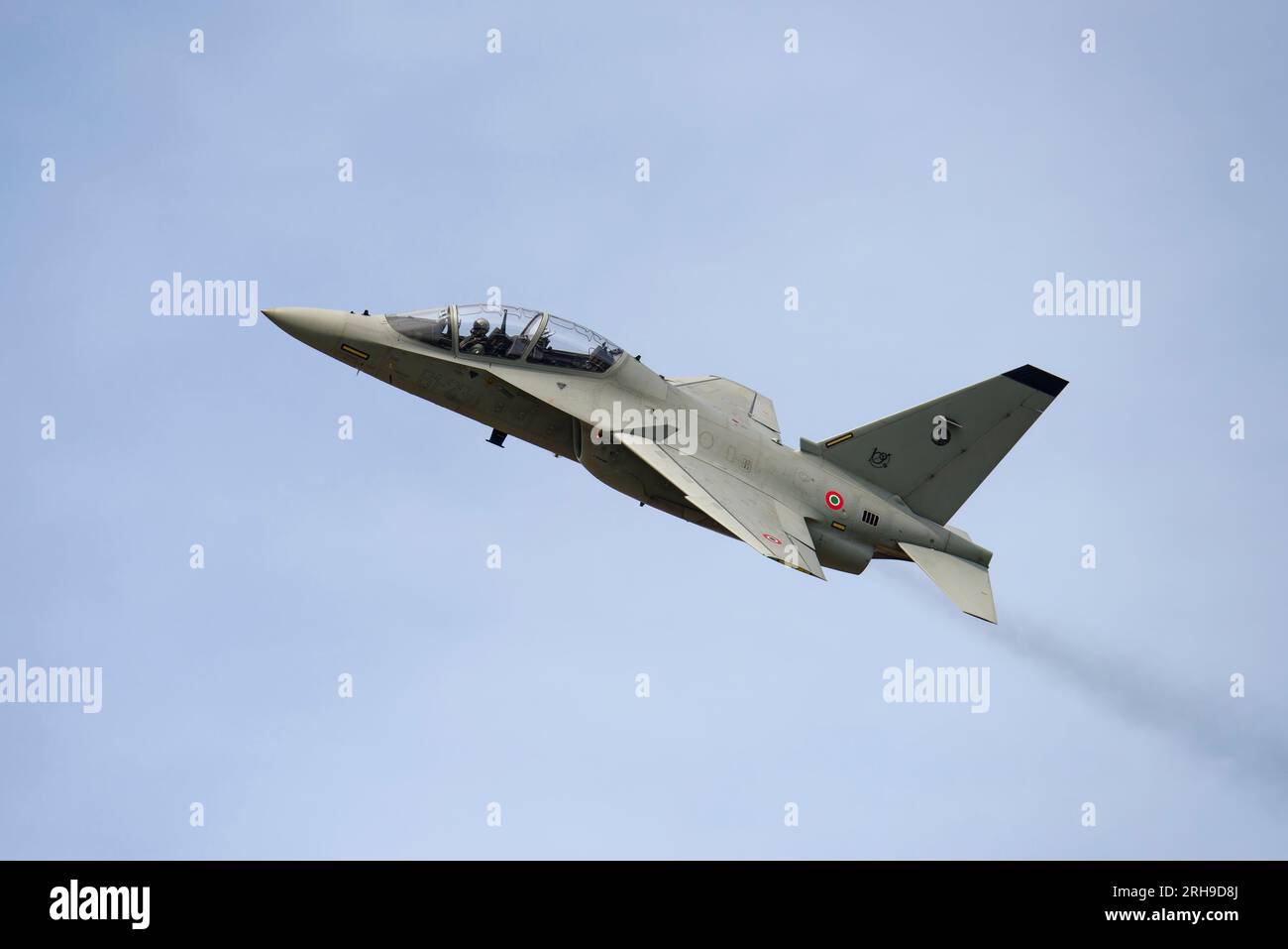 Leonardo jet trainer t346a master immagini e fotografie stock ad alta ...