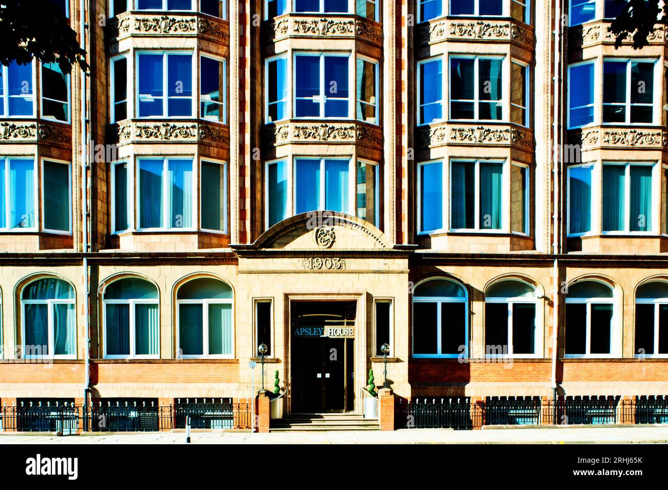 Leeds wellington street immagini e fotografie stock ad alta risoluzione ...