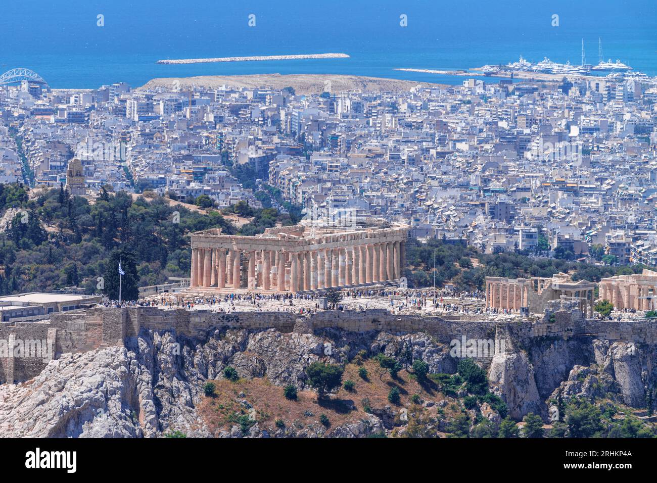 Panorama di Atene con la collina dell'Acropoli, Grecia. La famosa ...