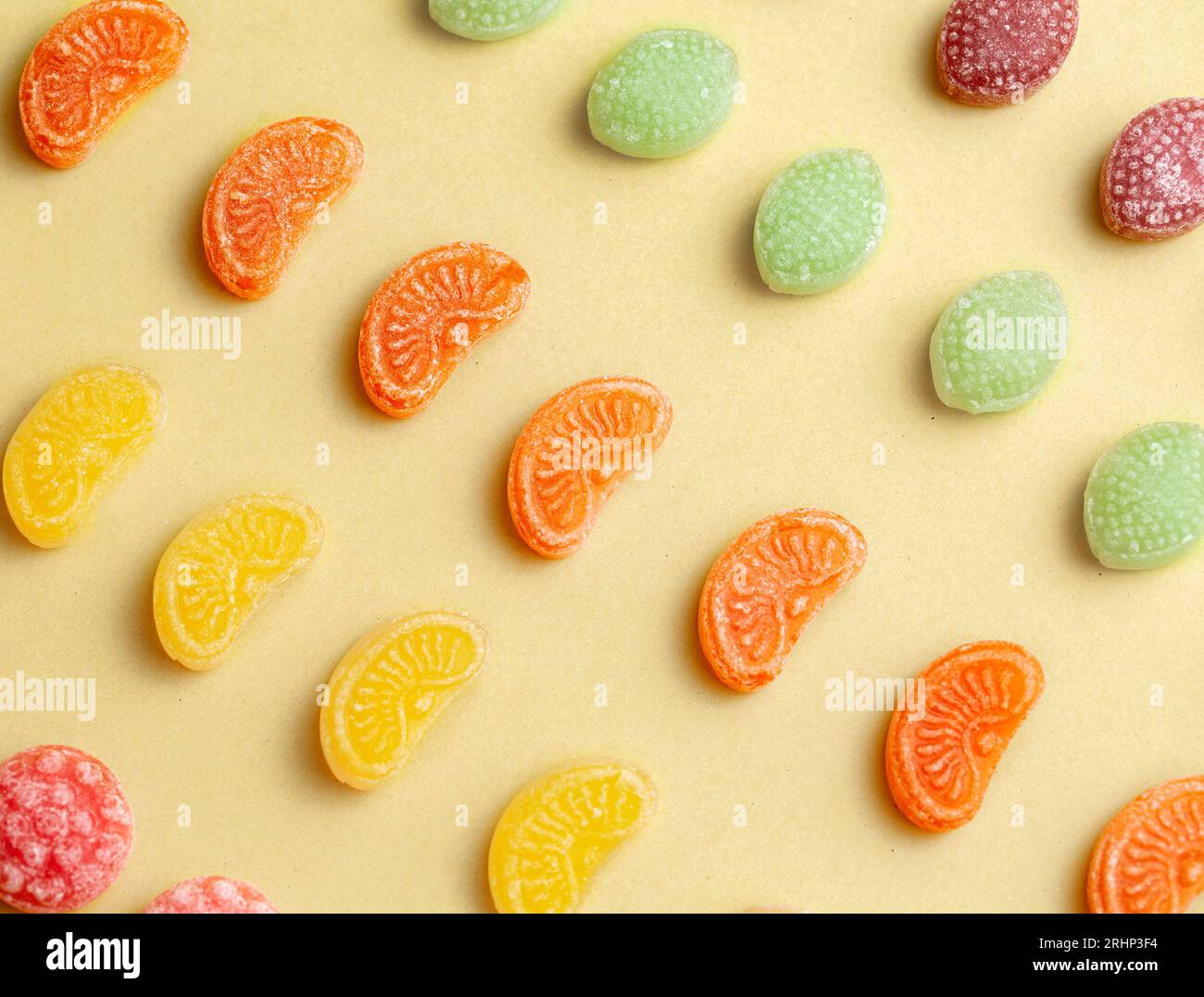 Caramelle colorate immagini e fotografie stock ad alta risoluzione - Alamy