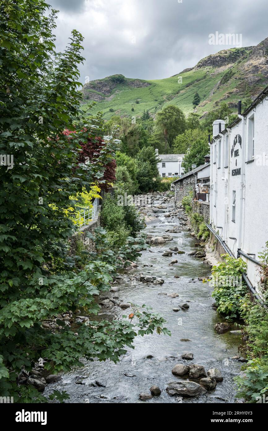 Coniston village und coniston water immagini e fotografie stock ad alta ...