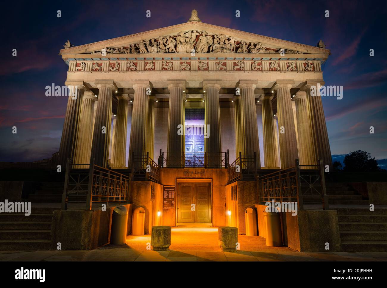 Le colonne del partenone immagini e fotografie stock ad alta ...