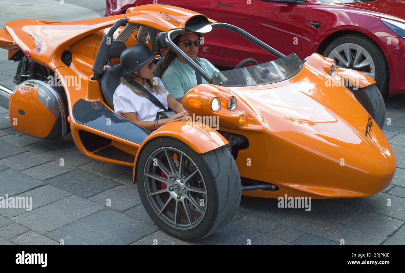 Viaggio del veicolo immagini e fotografie stock ad alta risoluzione - Alamy