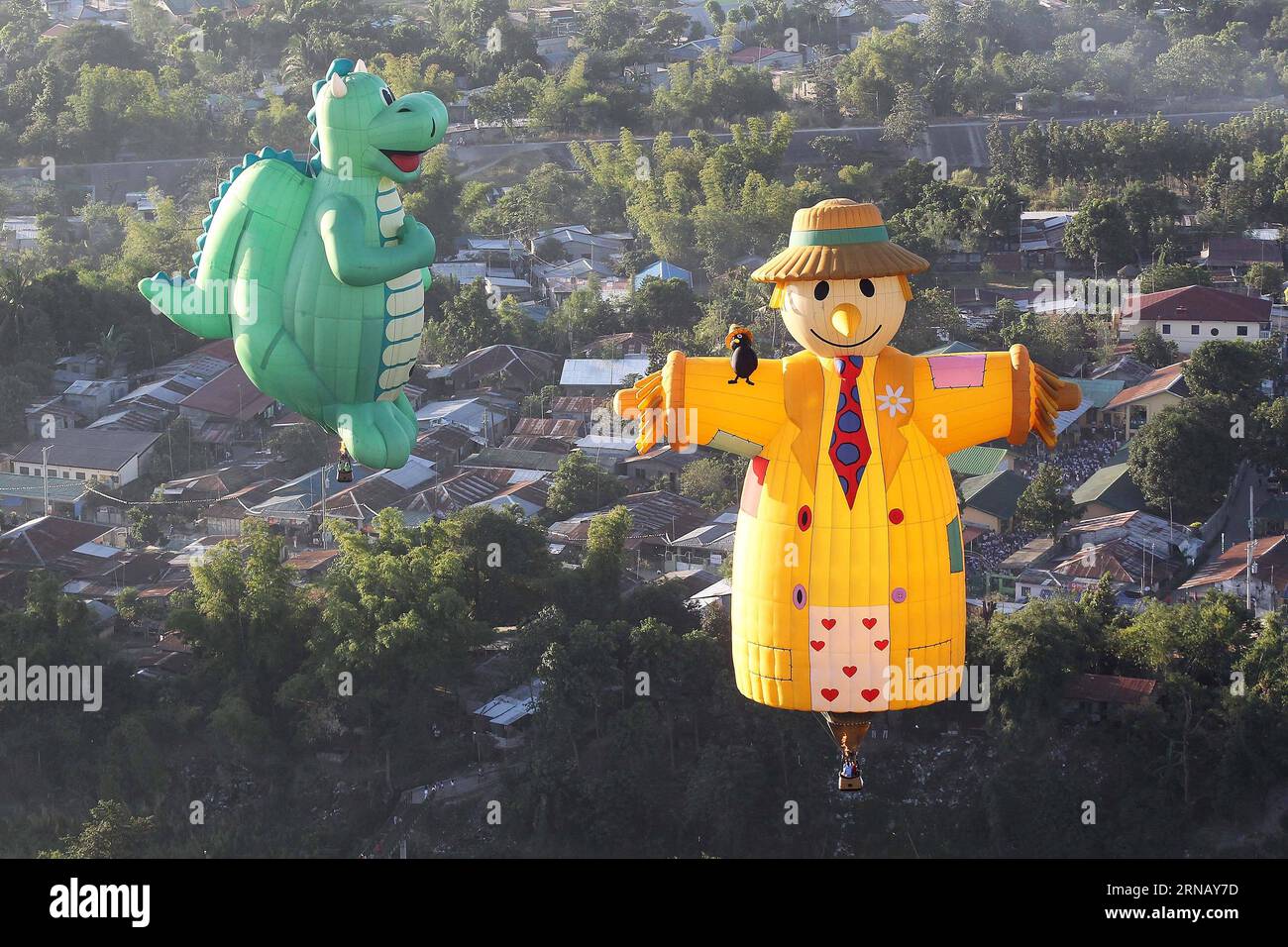 (160211) -- PAMPANGA PROVINCE, Feb. 11, 2016 -- A dinosaur-shaped and a ...