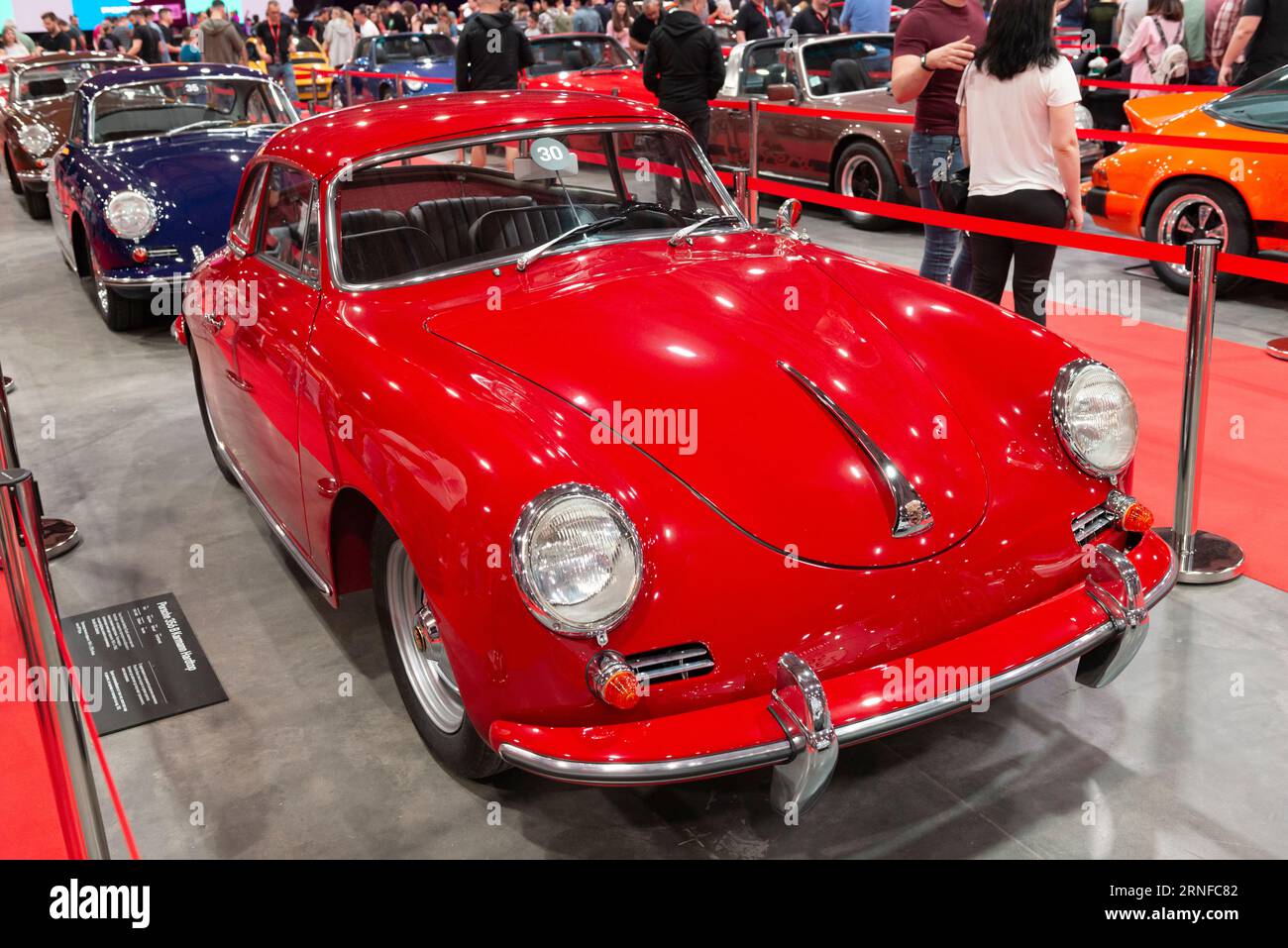 Mostra 75 anni immagini e fotografie stock ad alta risoluzione - Alamy