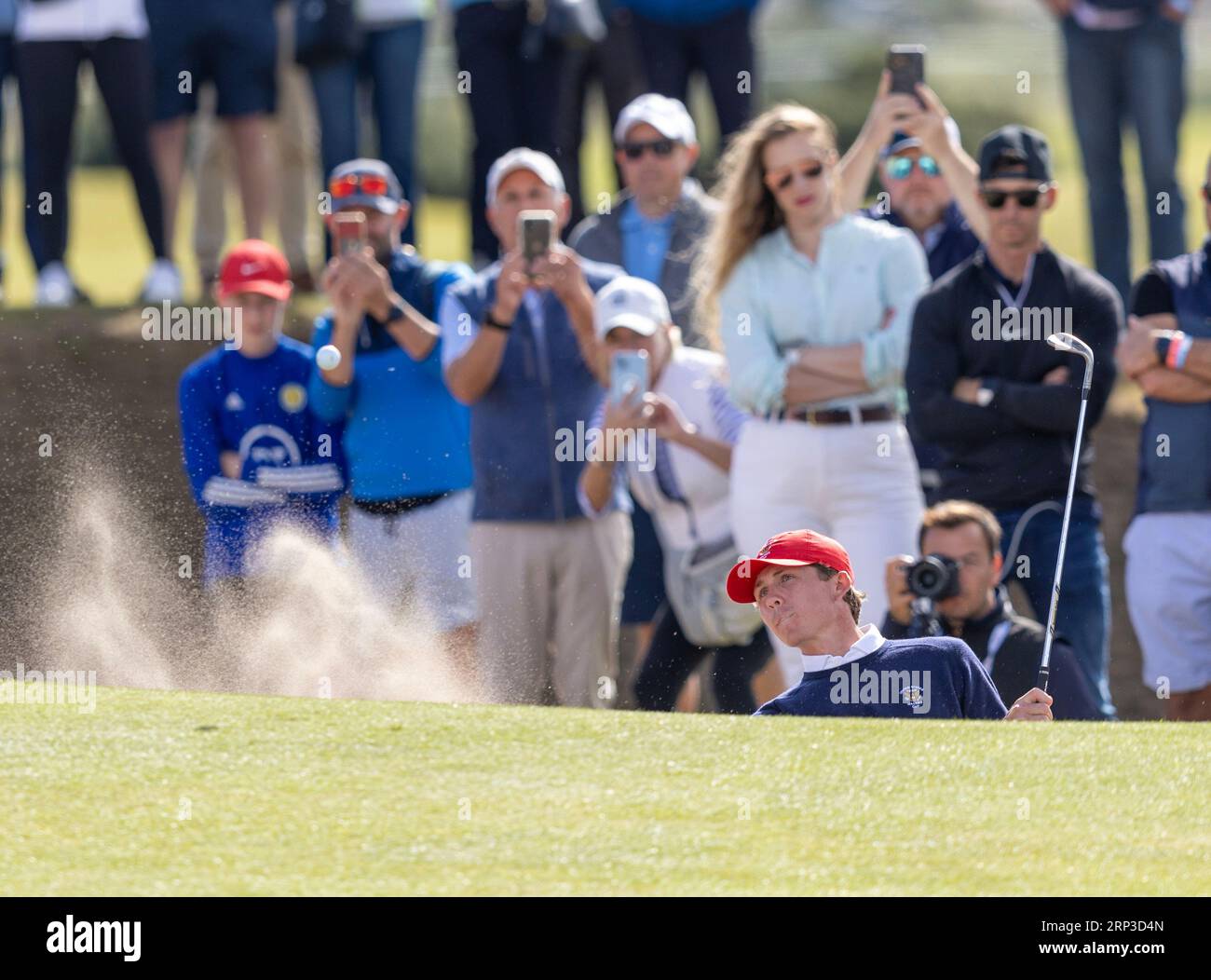Gordon Sargent degli USA patatine da un bunker durante il secondo ...