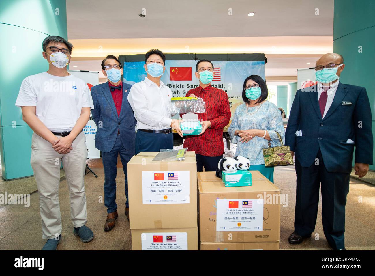 200319 -- KUALA LUMPUR, 19 marzo 2020 -- Ambasciatore cinese in Malesia ...