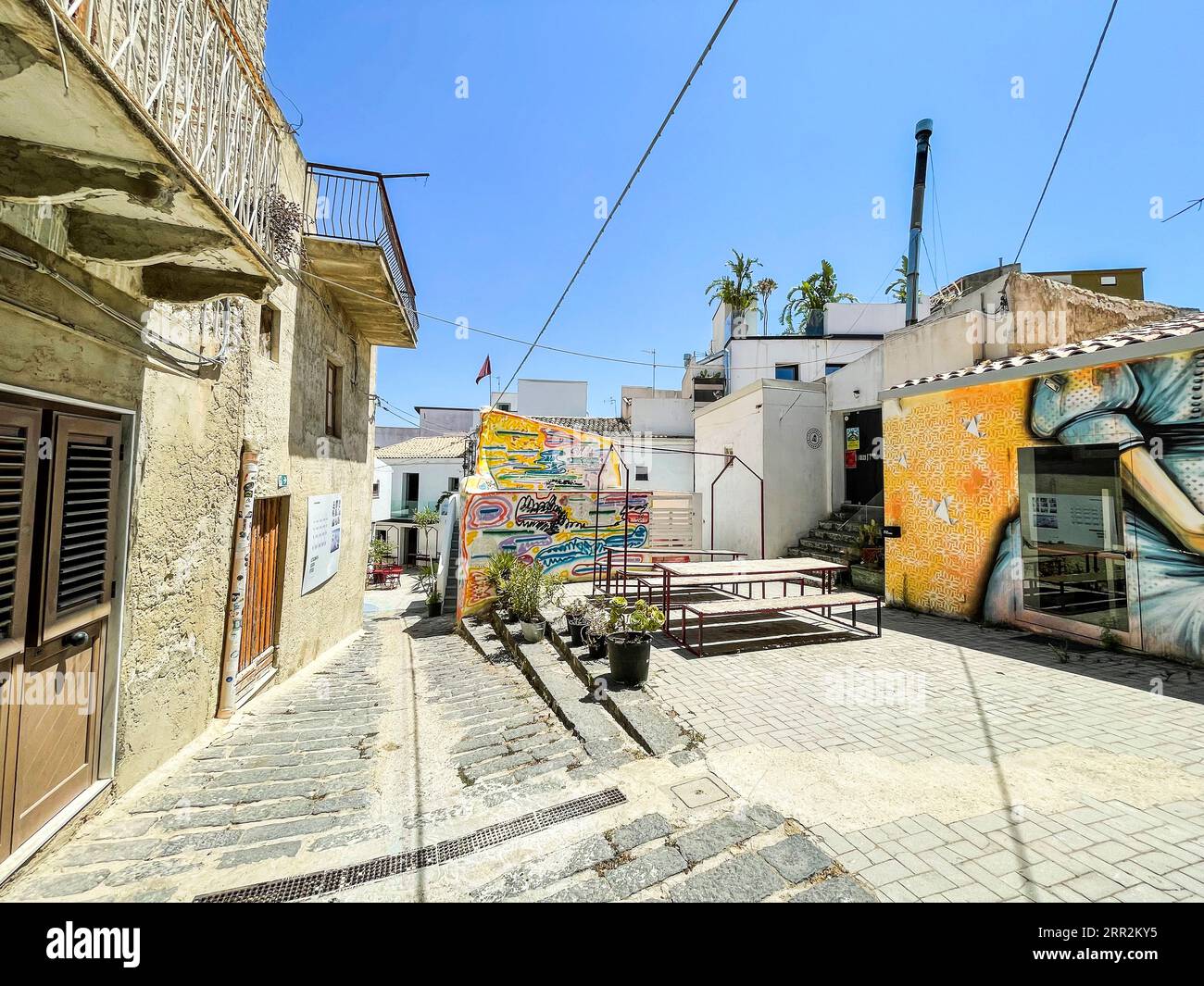 Favara sicilia immagini e fotografie stock ad alta risoluzione - Alamy