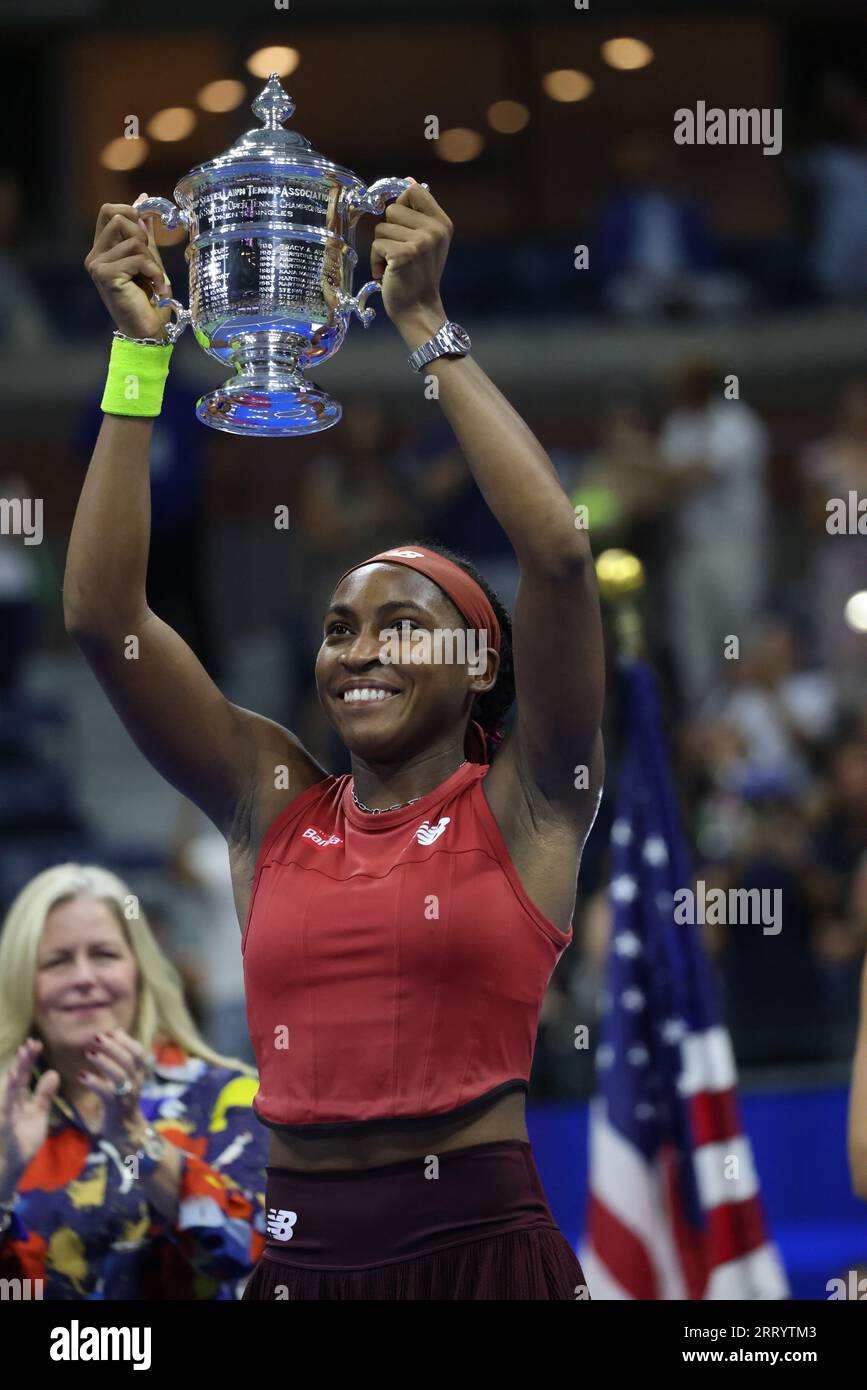 Coco gauff ayrna sabalanka immagini e fotografie stock ad alta risoluzione - Alamy