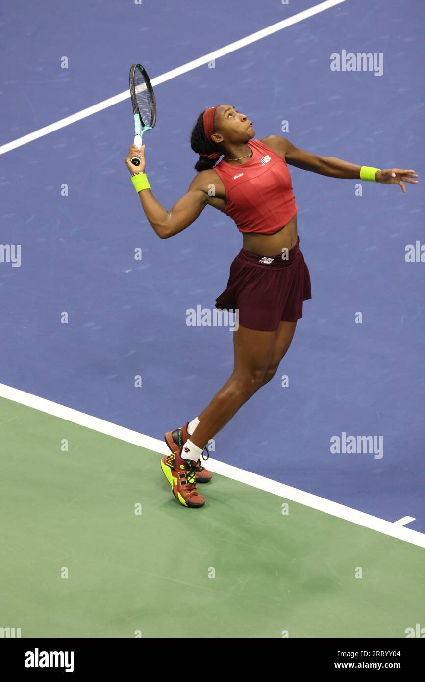 Coco gauff ayrna sabalanka immagini e fotografie stock ad alta risoluzione - Alamy