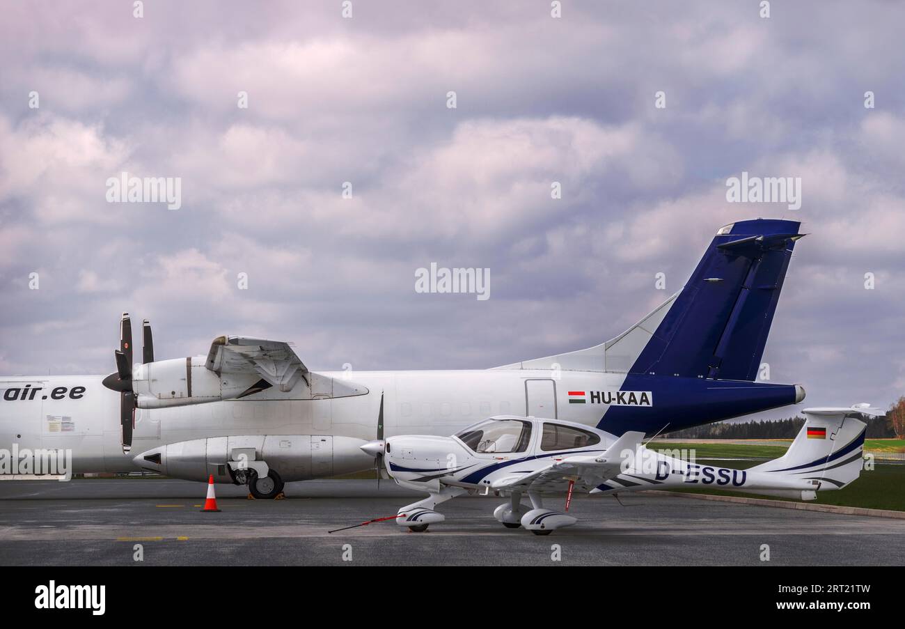Piccolo aereo passeggeri immagini e fotografie stock ad alta ...