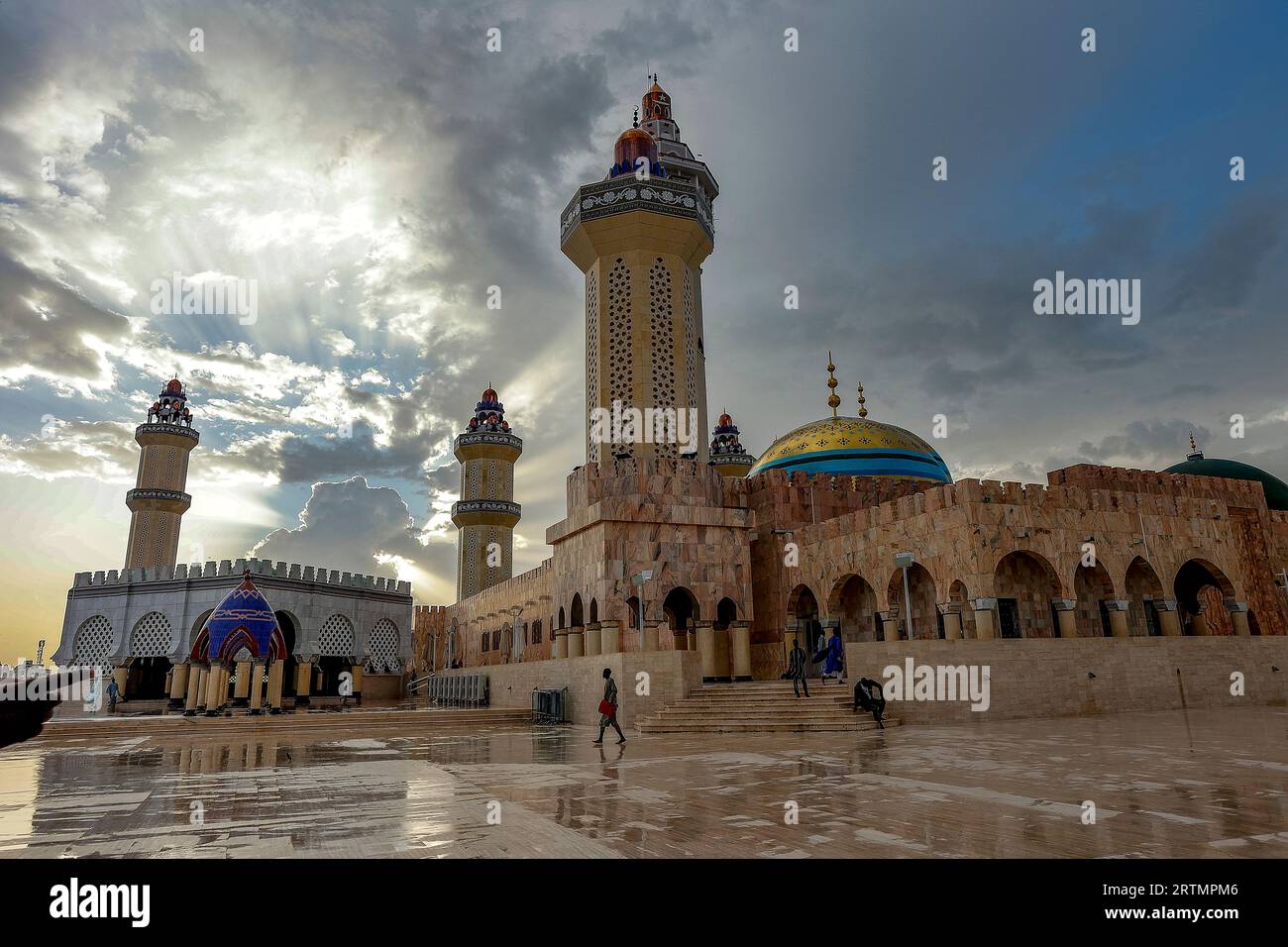 Great mosque touba senegal africa immagini e fotografie stock ad alta ...