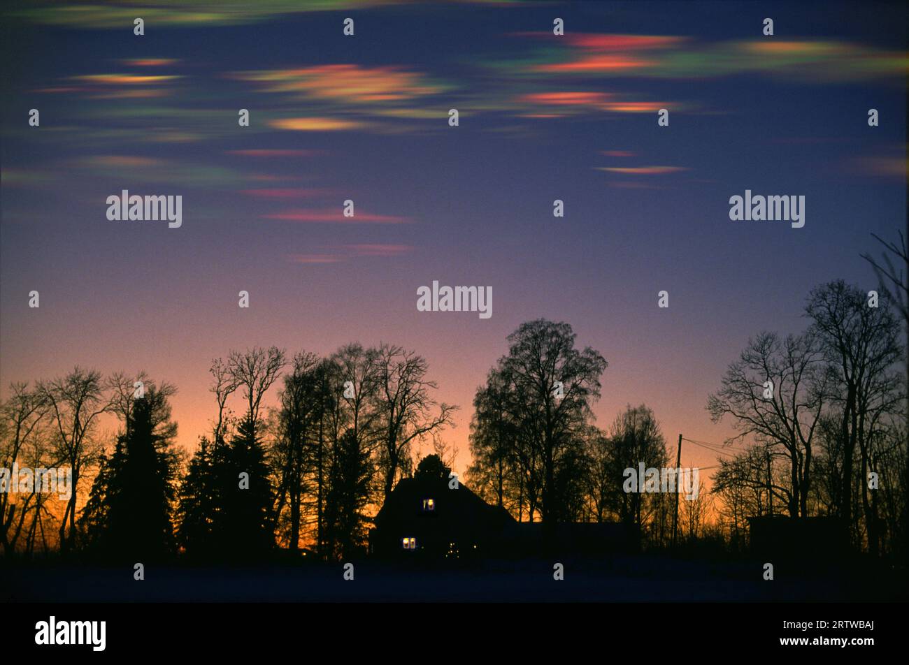 Nuvola di madreperla immagini e fotografie stock ad alta risoluzione ...