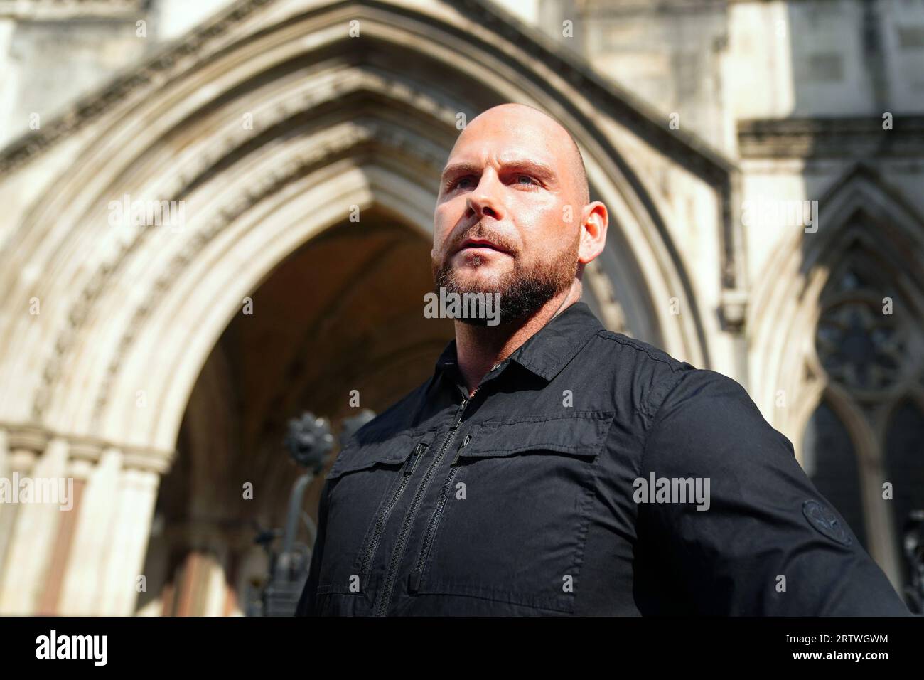 Dean Gregory, 37 anni, di Ilkeston nel Derbyshire, il padre di Indi ...