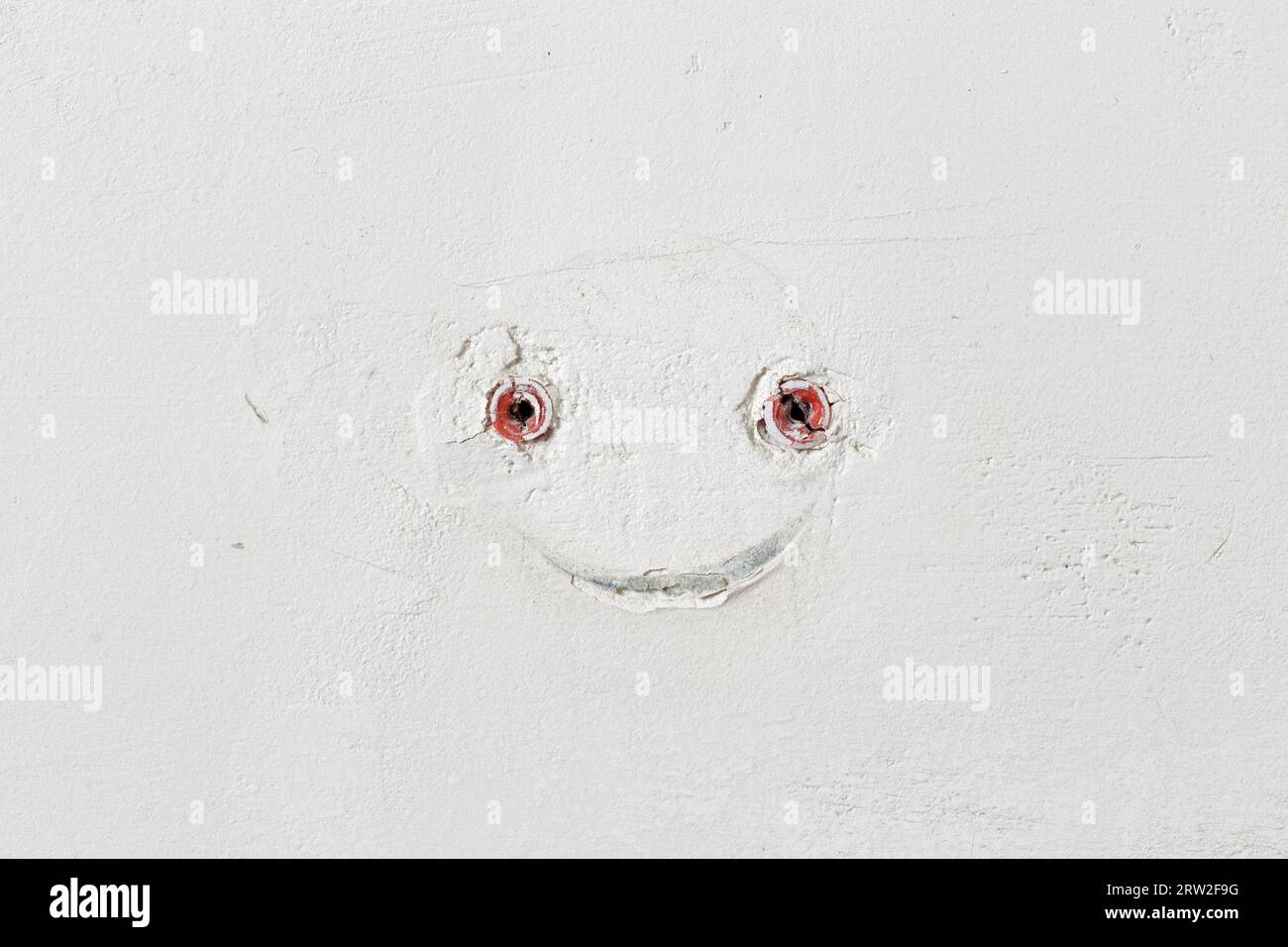 Smile smiley face immagini e fotografie stock ad alta risoluzione - Alamy